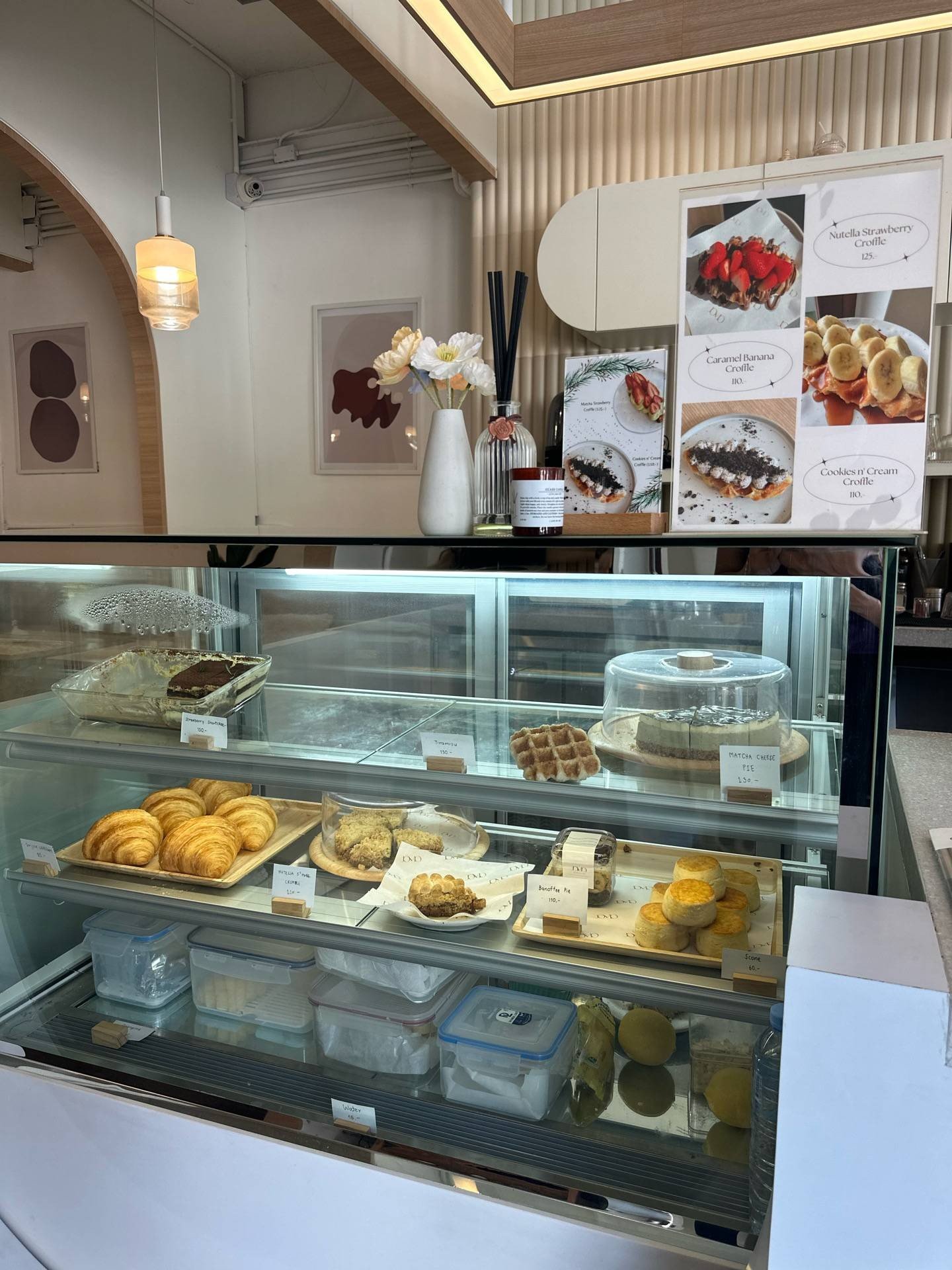 รีวิว JOMO BAKEHOUSE&CAFE อิสรภาพ - คาเฟ่น่าแวะใกล้วัดอรุณฯ