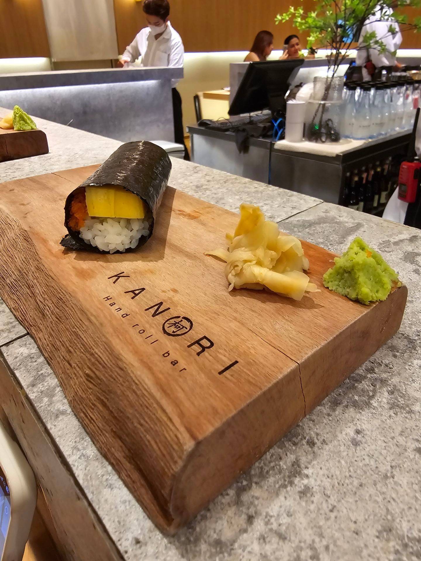 รูป Kanori Hand roll bar Emquartier ชั้น G