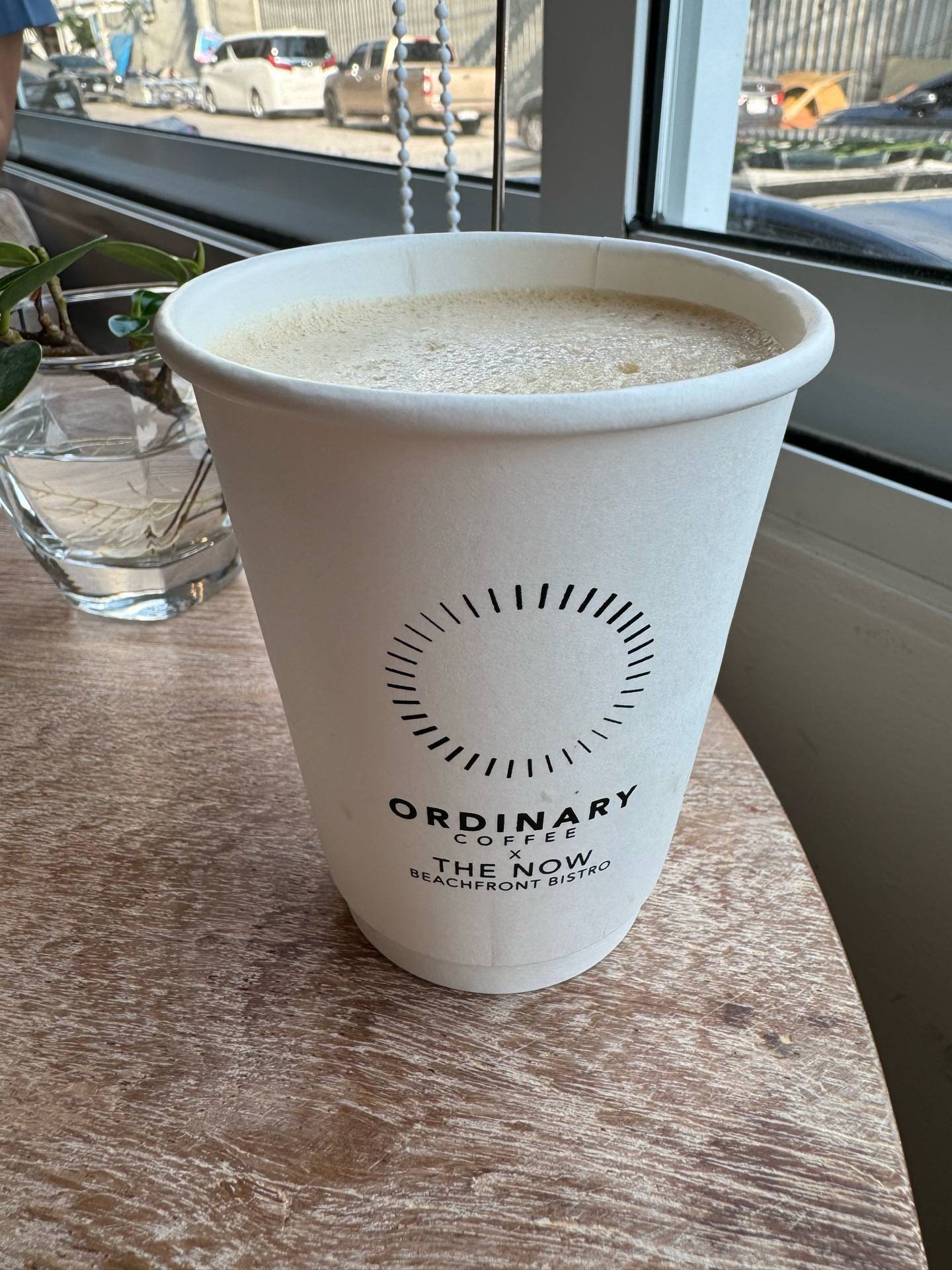 โคลด์บรูวพีช ร้าน Ordinary Coffee X The Now