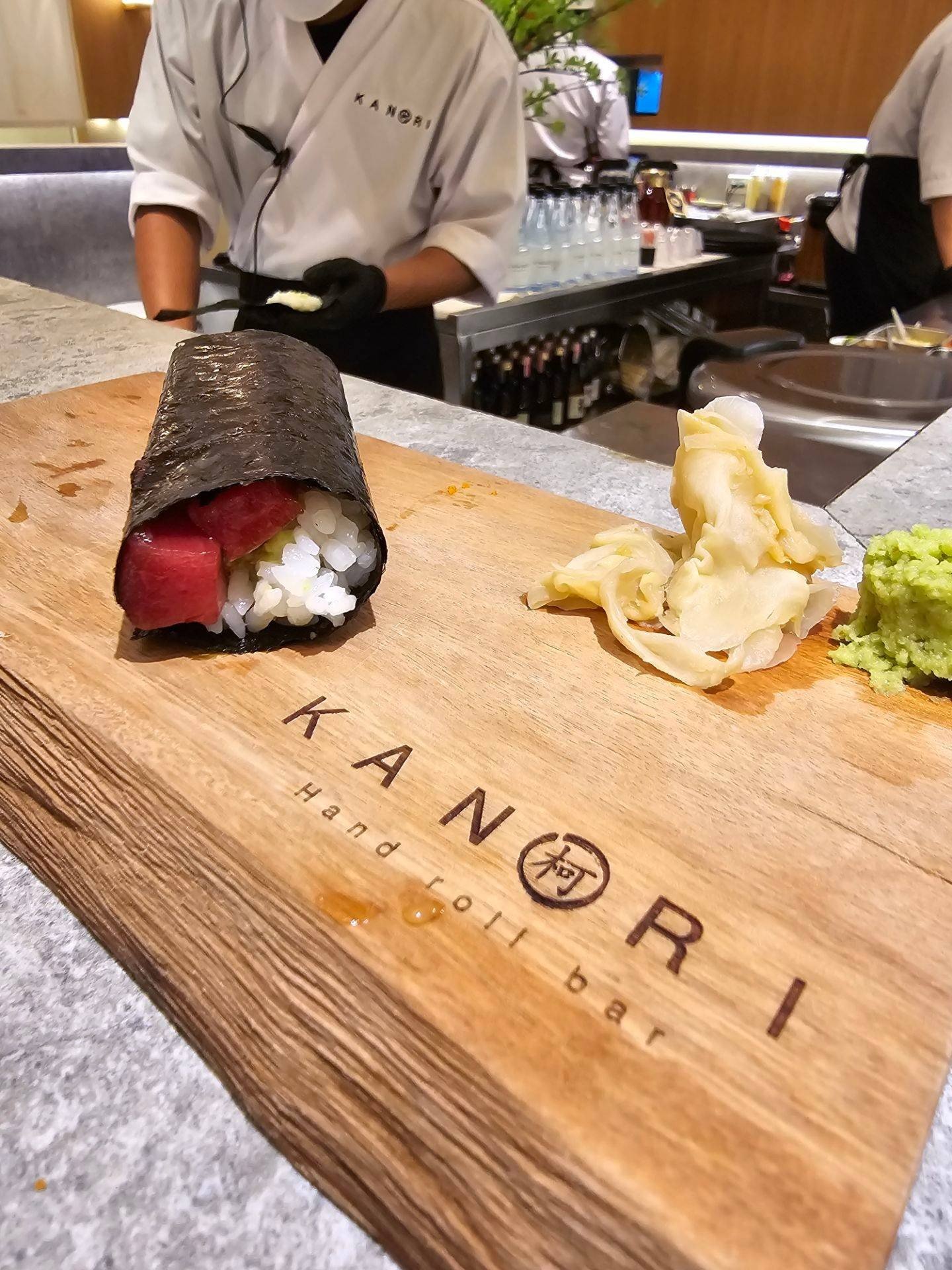 รีวิว Kanori Hand roll bar Emquartier ชั้น G - อร่อยดี ใช้ได้