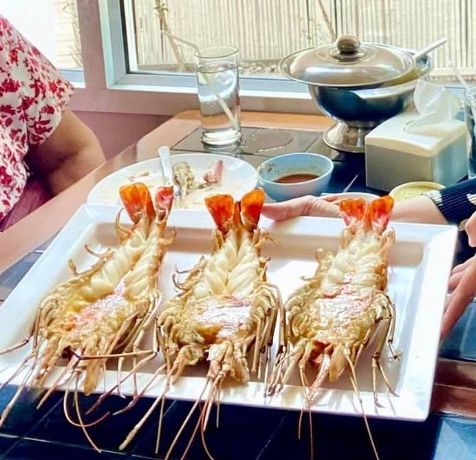 รีวิว Boss Thai & Seafood Restaurant (river) - กุ้งเผาของร้านนี้ล้ำค่ามากๆ