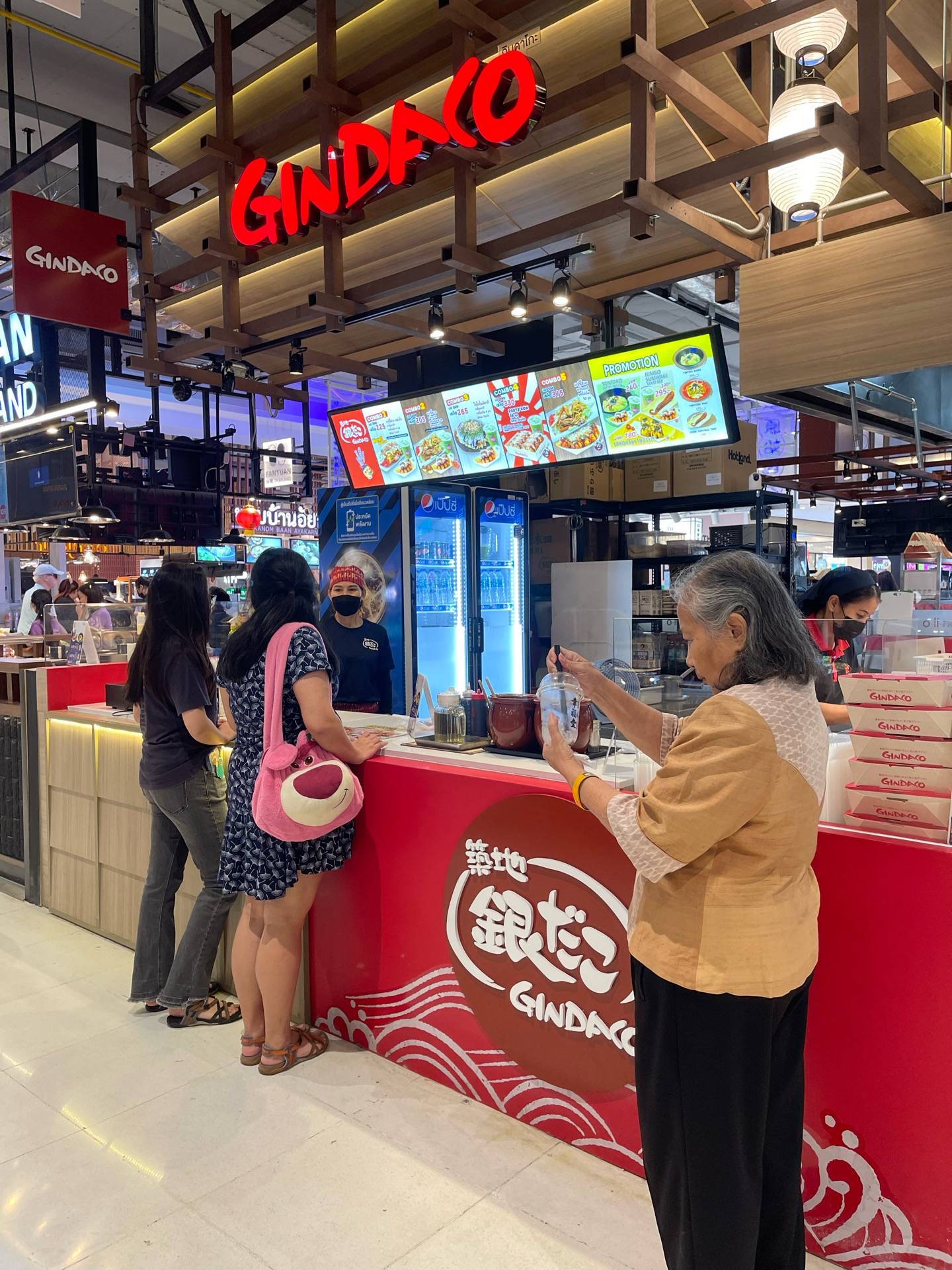 รีวิว Gindaco เดอะมอลล์ บางกะปิ เดอะมอลล์ บางกะปิ ชั้นg ตรงข้ามวัตสัน หน้าบรรไดเลื่อน ตรงหน้า ...