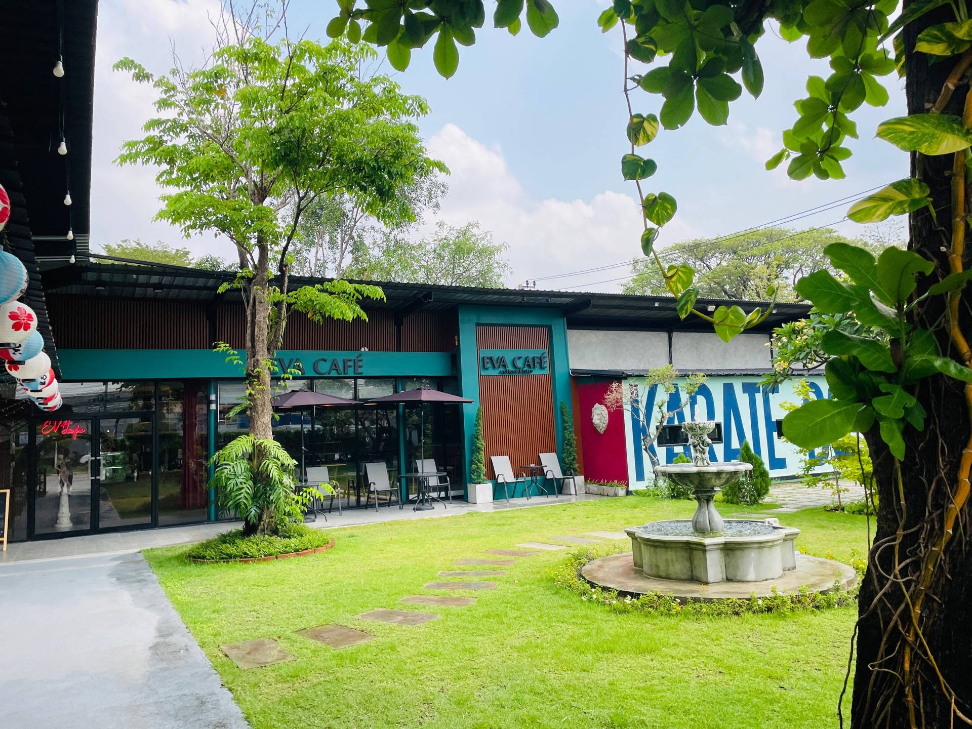 รีวิว Eva Cafe - - Eva cafe by Eva Shabu