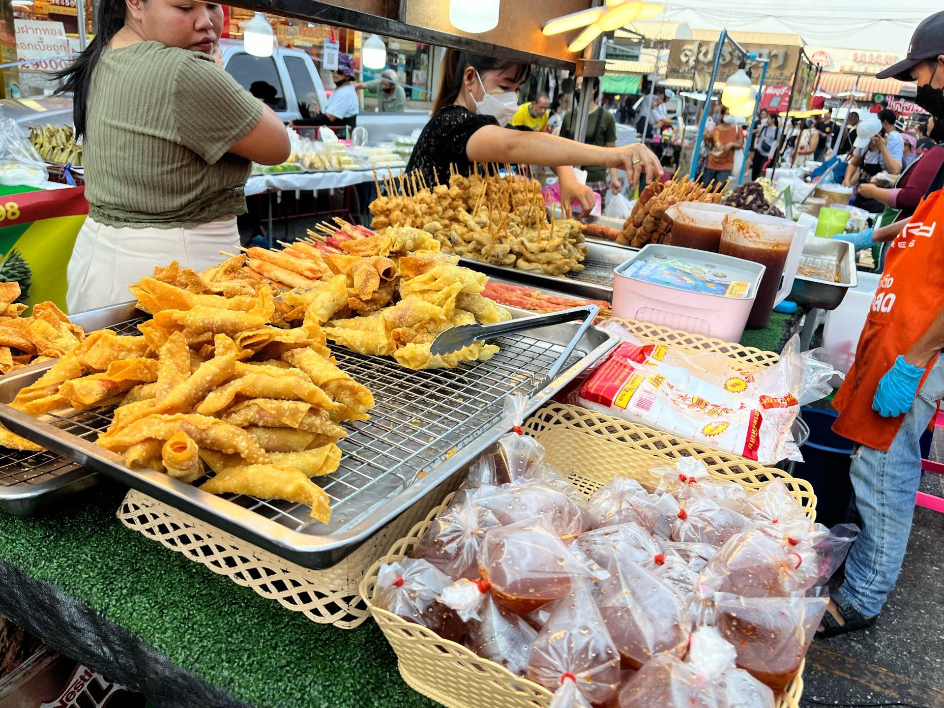 รูป ตลาดมีนบุรี