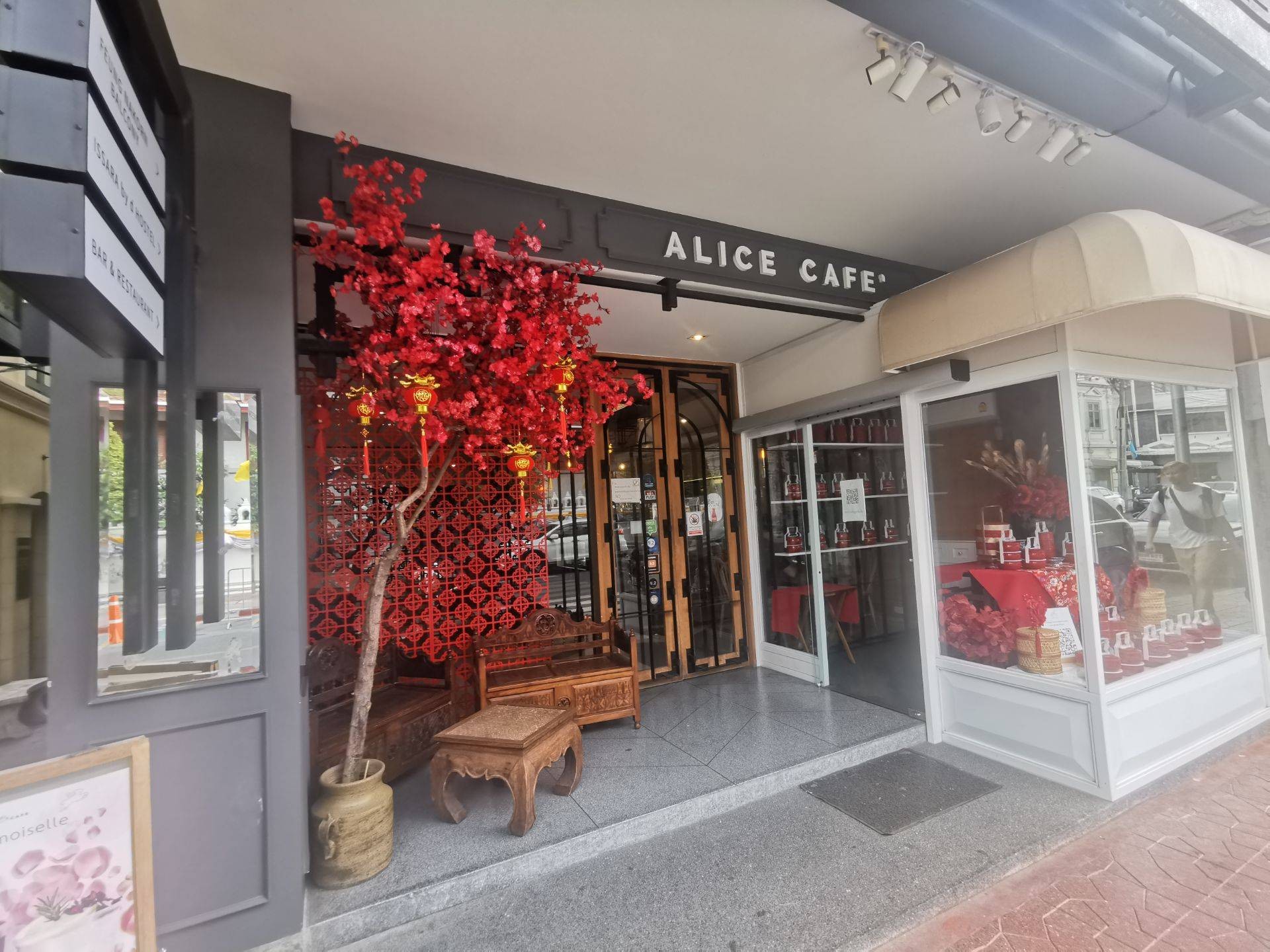 รีวิว ALICE CAFE พระนคร - คาเฟ่ร้านอาหาร อร่อย คุณภาพดี