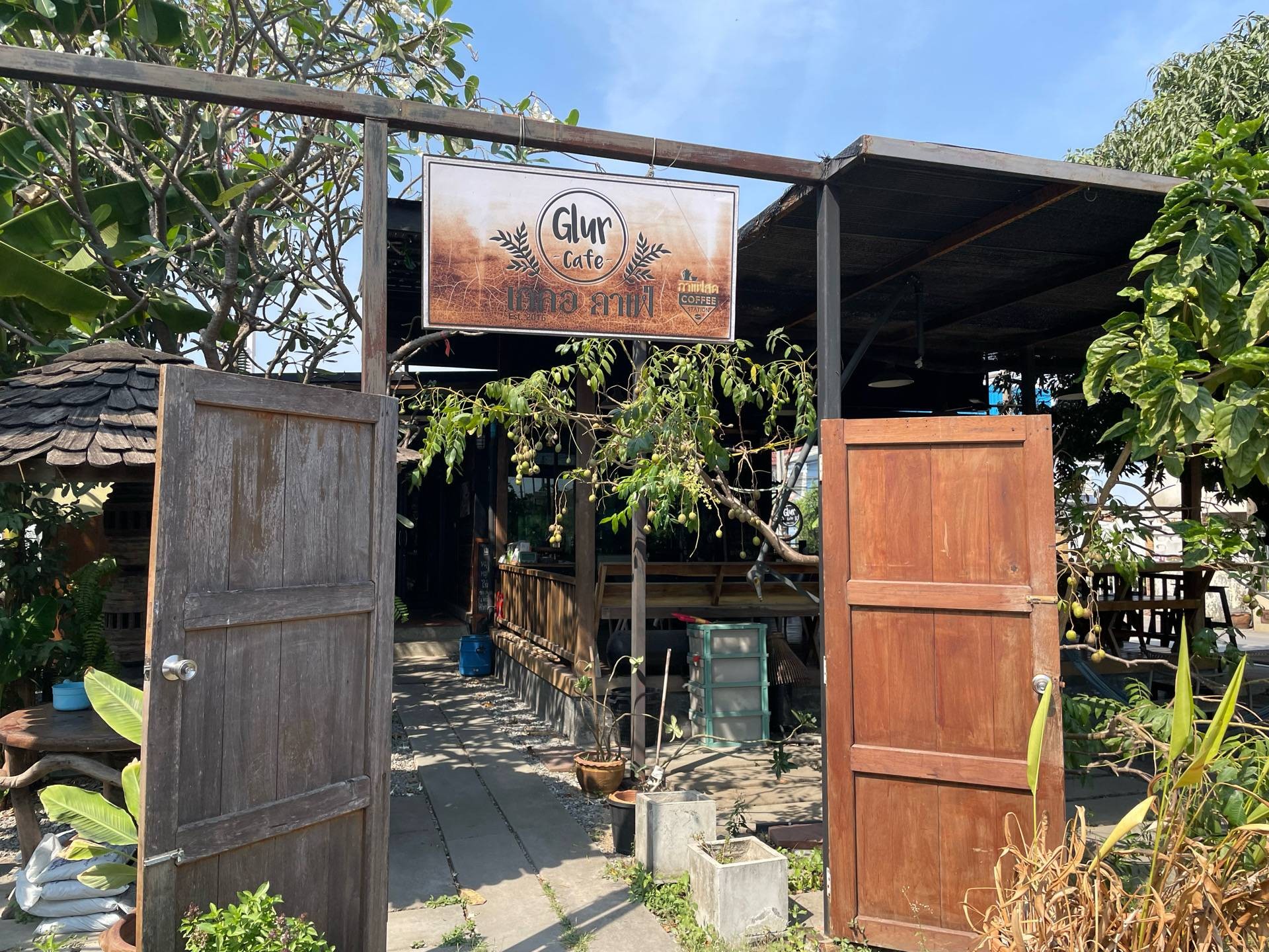 รีวิว Glur Cafe Rangsit - ร้านคั่วกาแฟเอง มีตัวเลือกเยอะ ราคาเป็นกันเอง