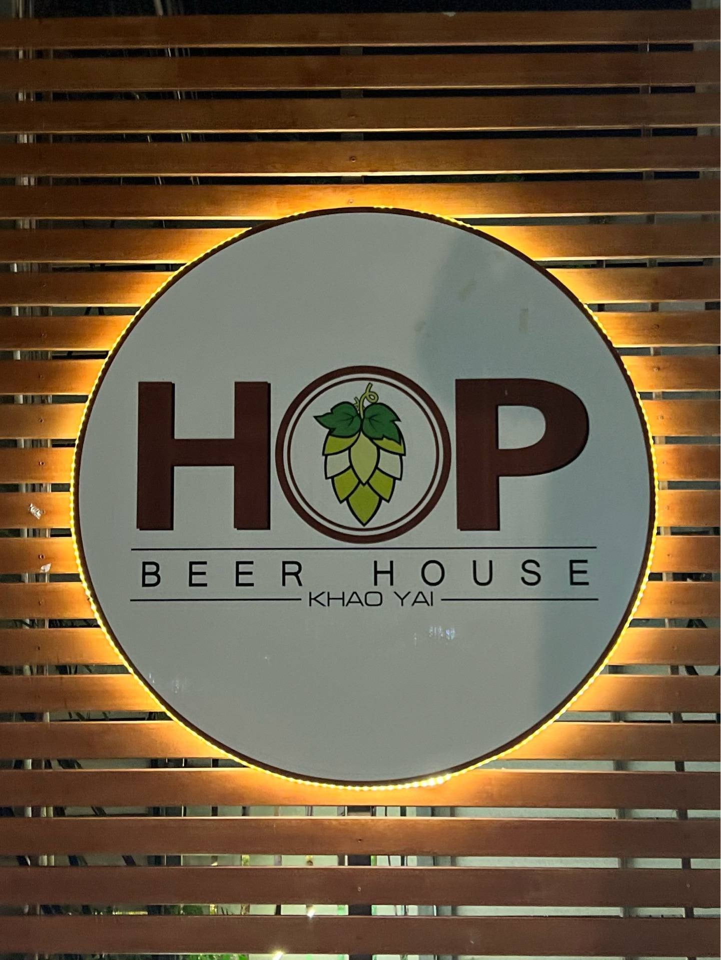 รีวิว HOP Beer House Khaoyai - Local craft beer 🍻