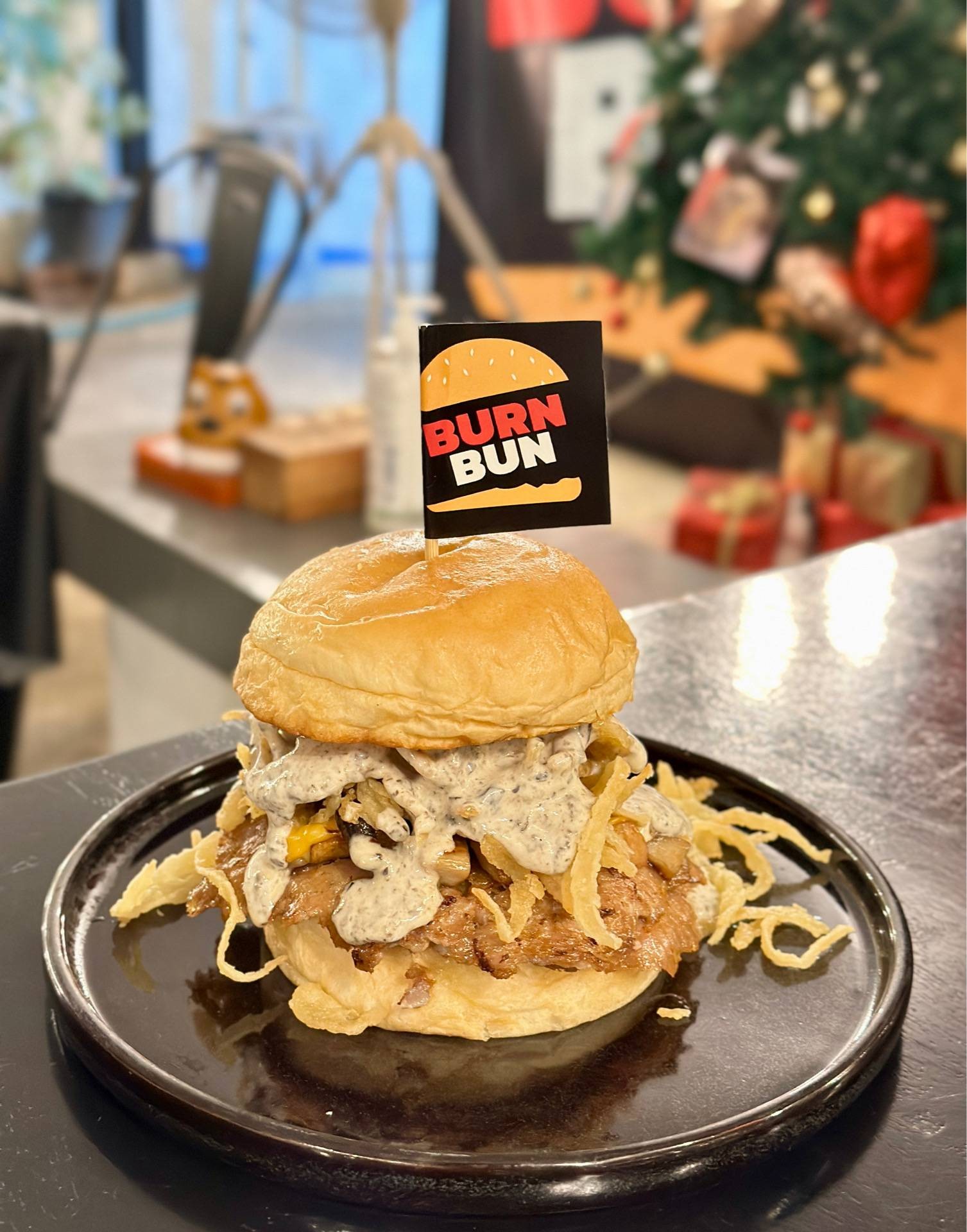 รีวิว Burn bun เบิร์นบันเบอร์เกอร์ย่างไฟ เพชรเกษม81/6 . - ไอเท็มลับสุด ...