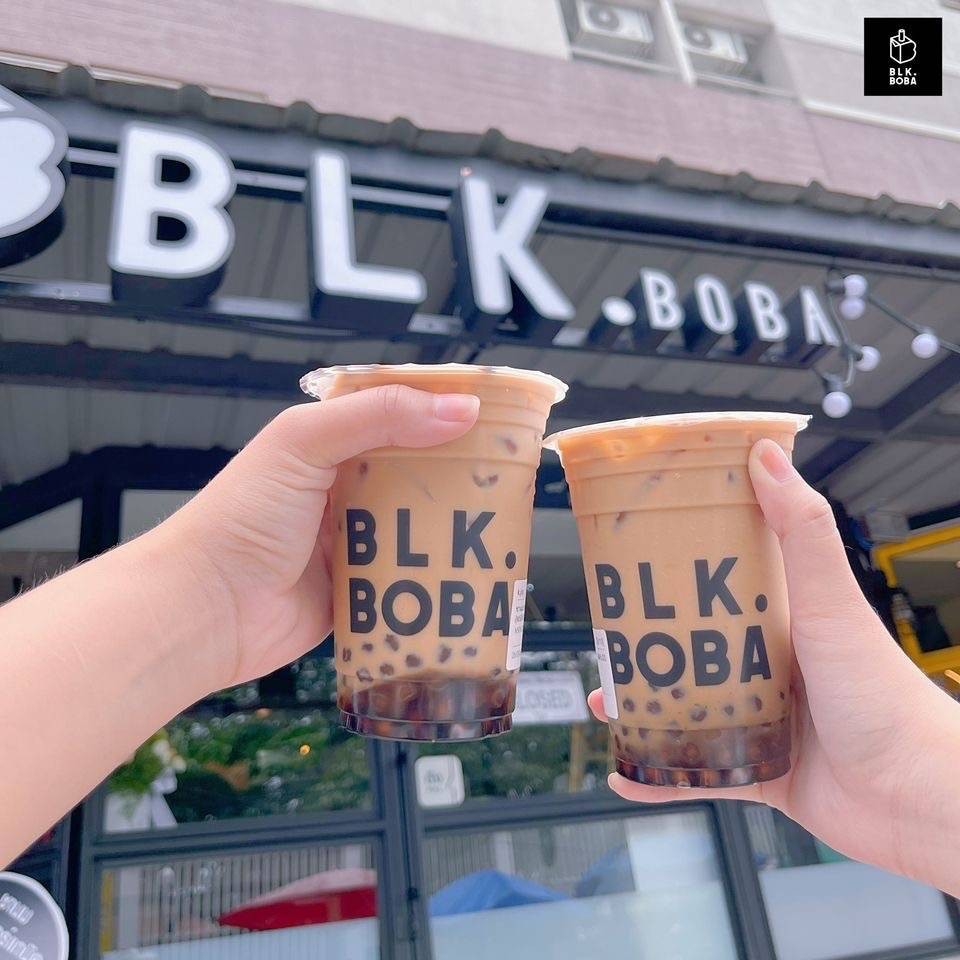 [รีวิว] ร้าน BLK.BOBA ม.ธรรมศาสตร์ รังสิต | เมนูแนะนำ รูปภาพ ราคา