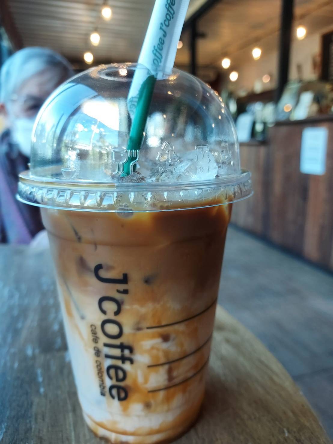 รีวิว J'Coffee วัชรพล - Coffee with Grandmother-in-law