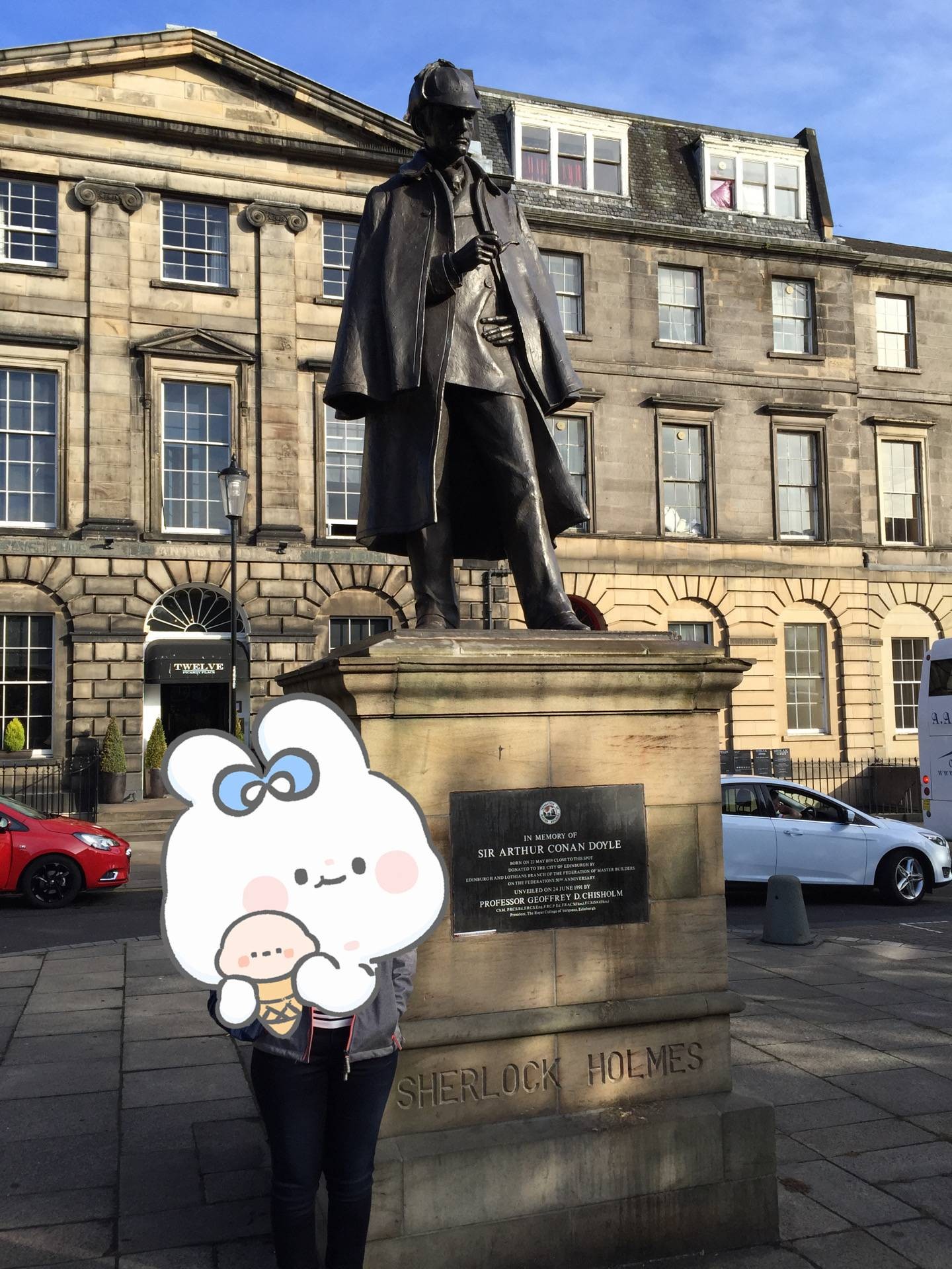 รีวิว Author Arthur Conan Doyle Statue