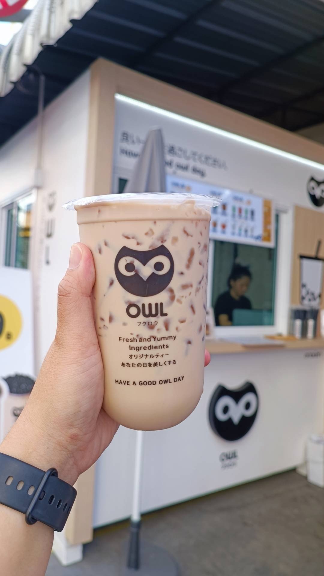 รีวิว Owl Cha (อาวน์ชา) สาขา เจริญกรุง 22 ตลาดน้อย - ติดใจชานมร้านนี้ เจอที่ไหนต้องแวะตลอดเลย