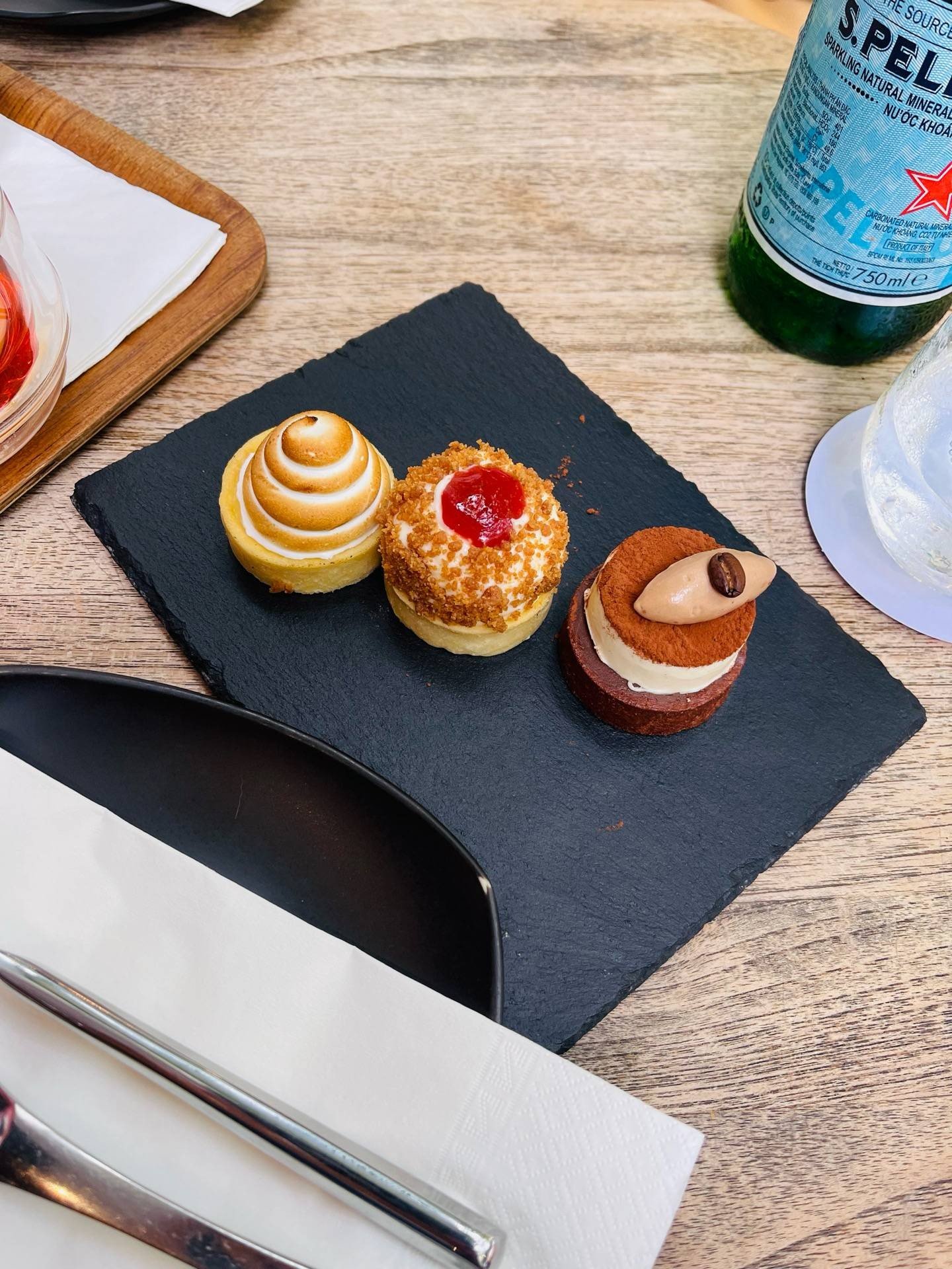 รูป D'ARK Emquartier