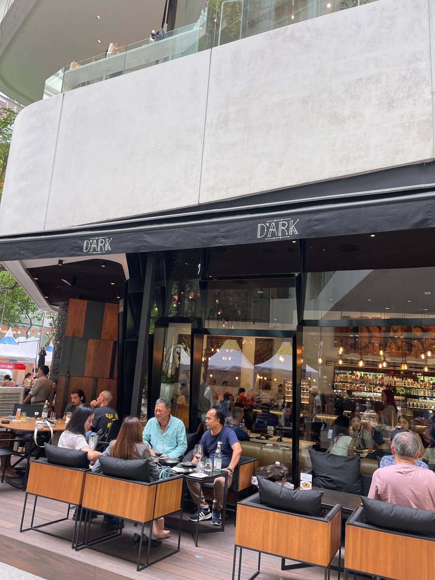 รีวิว D'ARK Emquartier - คาเฟ่สุดชิล กลางห้างเอ็มควอเทียร์