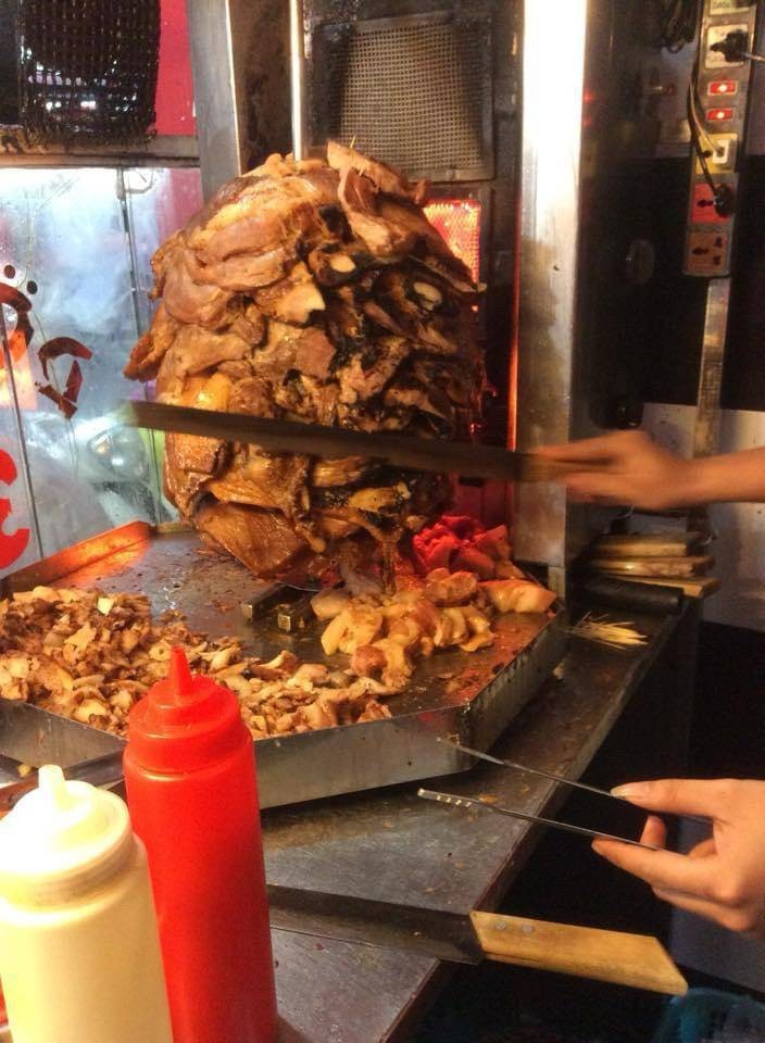 รีวิว Doner Kebab Hanoi - เคบับหมูอร่อย หมูนุ่ม แป้งอุ่นร้อน