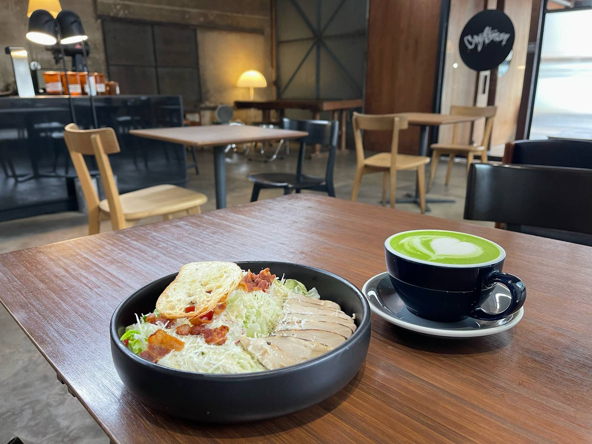 รูป Craftsman Roastery & Brew Bar สาธุประดิษฐ์