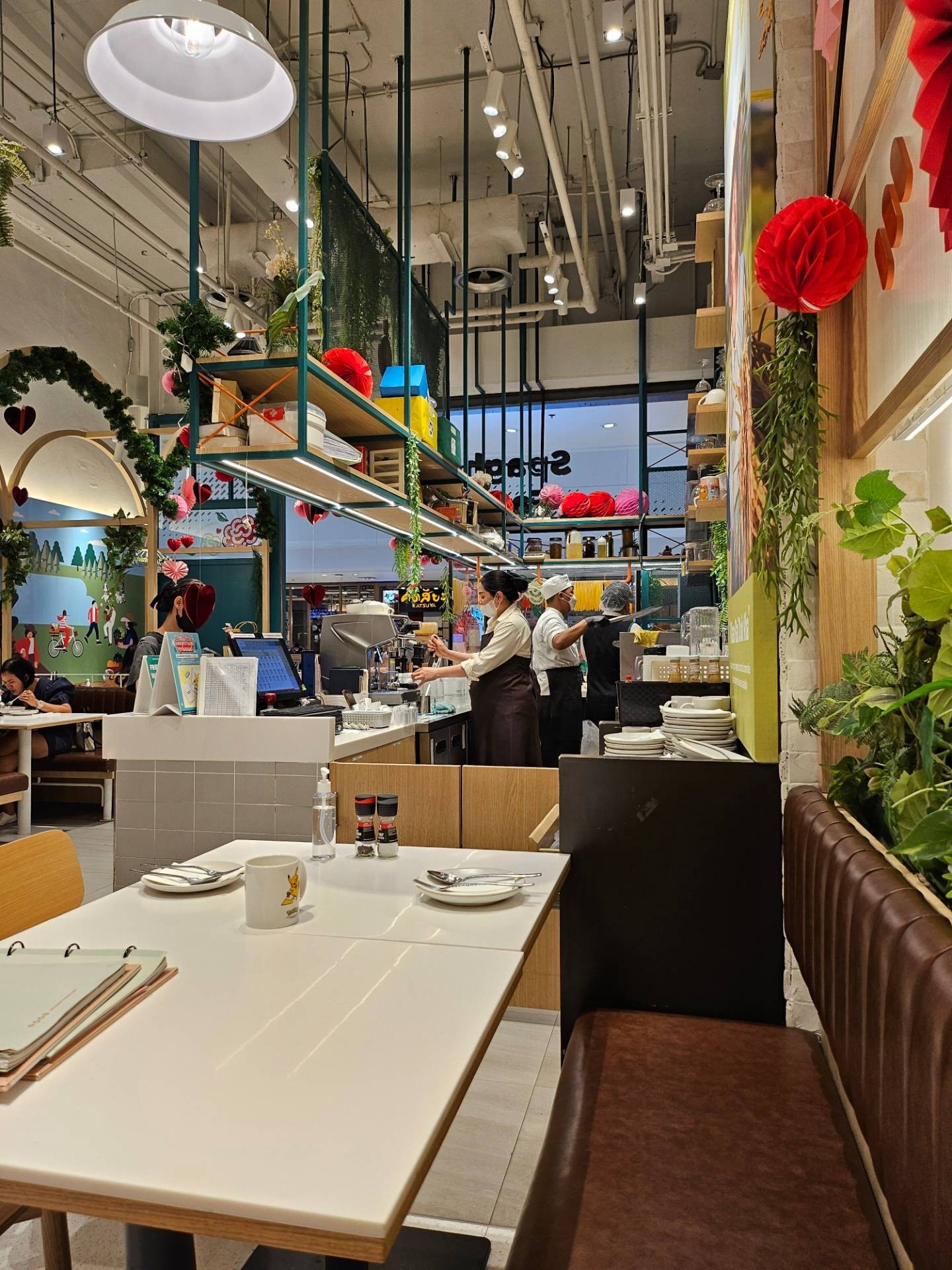 รูป Spaghetti Factory Central Westgate 1