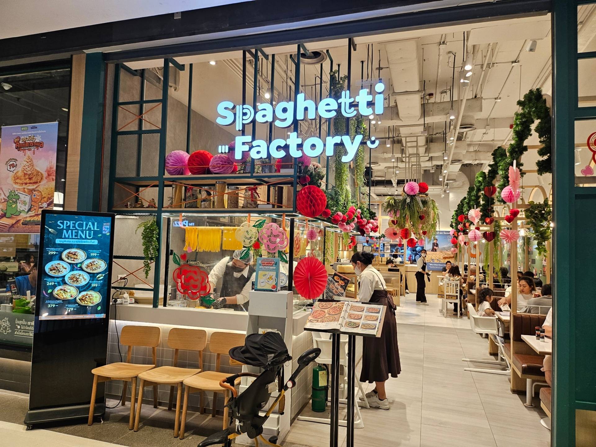 รีวิว Spaghetti Factory Central Westgate 1 - คนรักเส้น🍜🍝 ต้องมาลอง