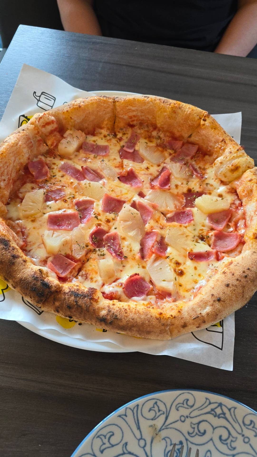 รูป Gabbie table สาขา คลองสามวา