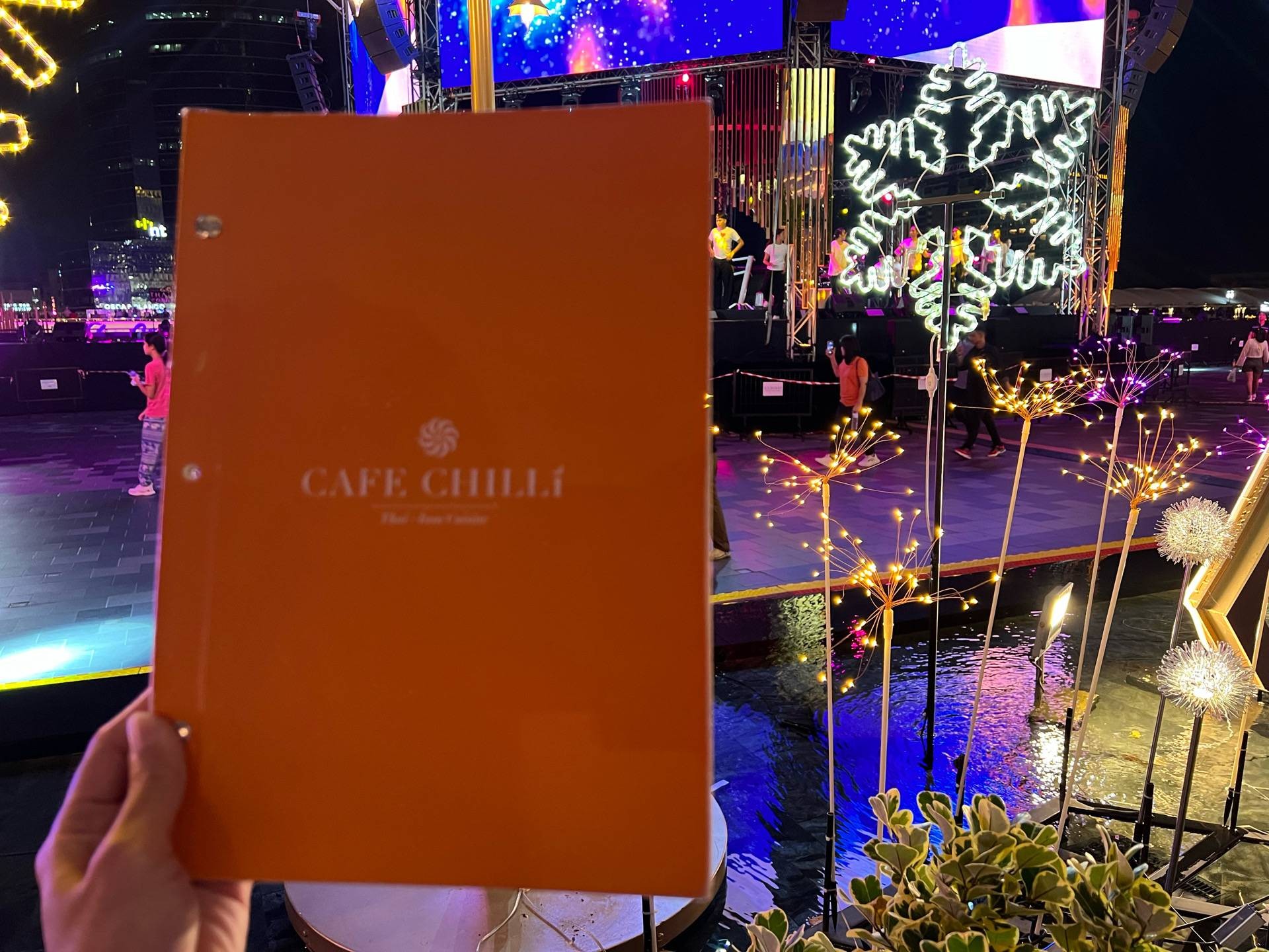 รีวิว Cafe Chilli ไอคอนสยาม - ร้านอาหารริมแม่น้ำเจ้าพระยา รสชาติดีงาม