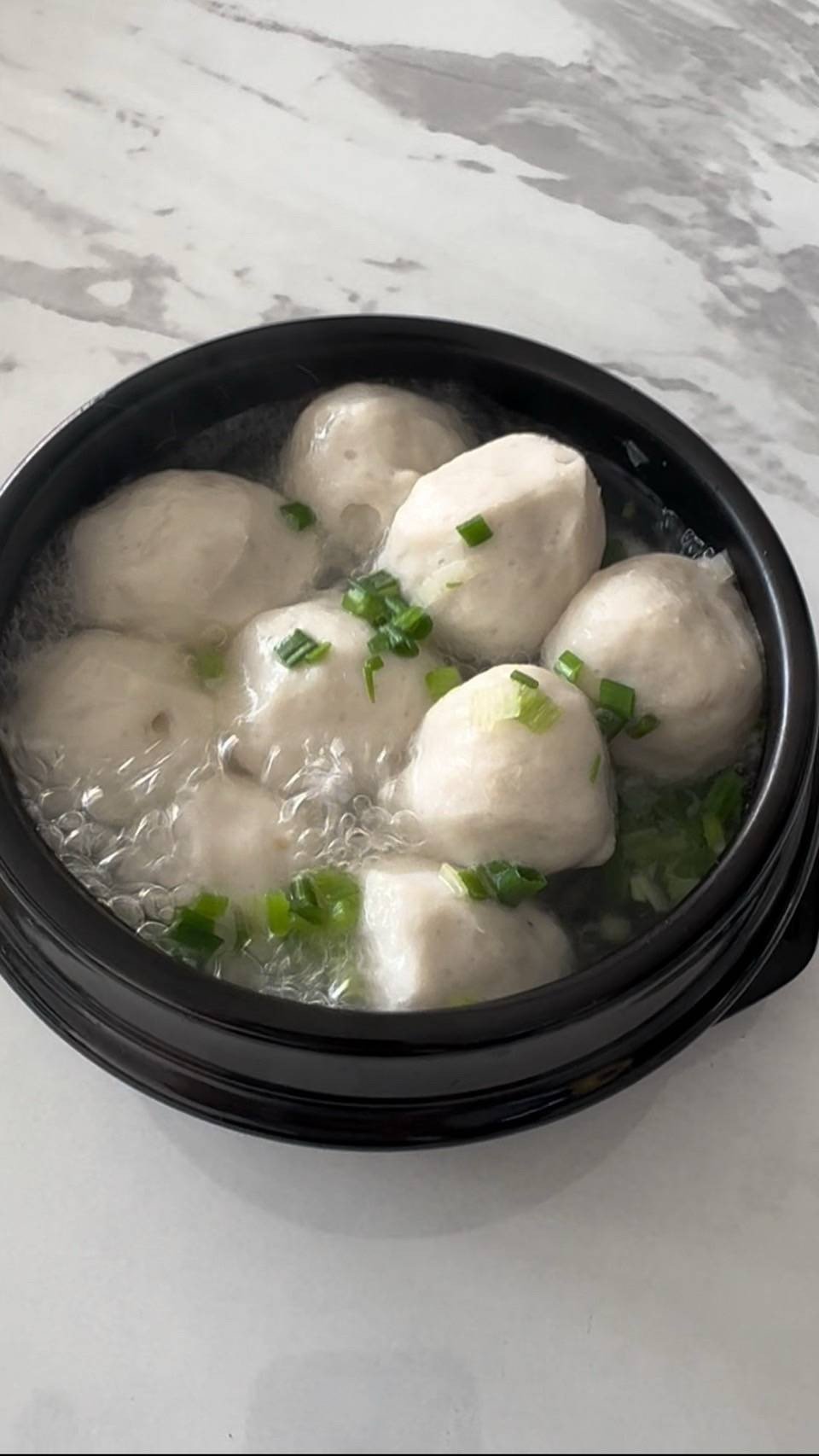 รีวิว A Jung Fish Ball • อจัง ฟิชบอล (ชื่อเดิม สอาด ลูกชิ้นปลา) บรมราช ...