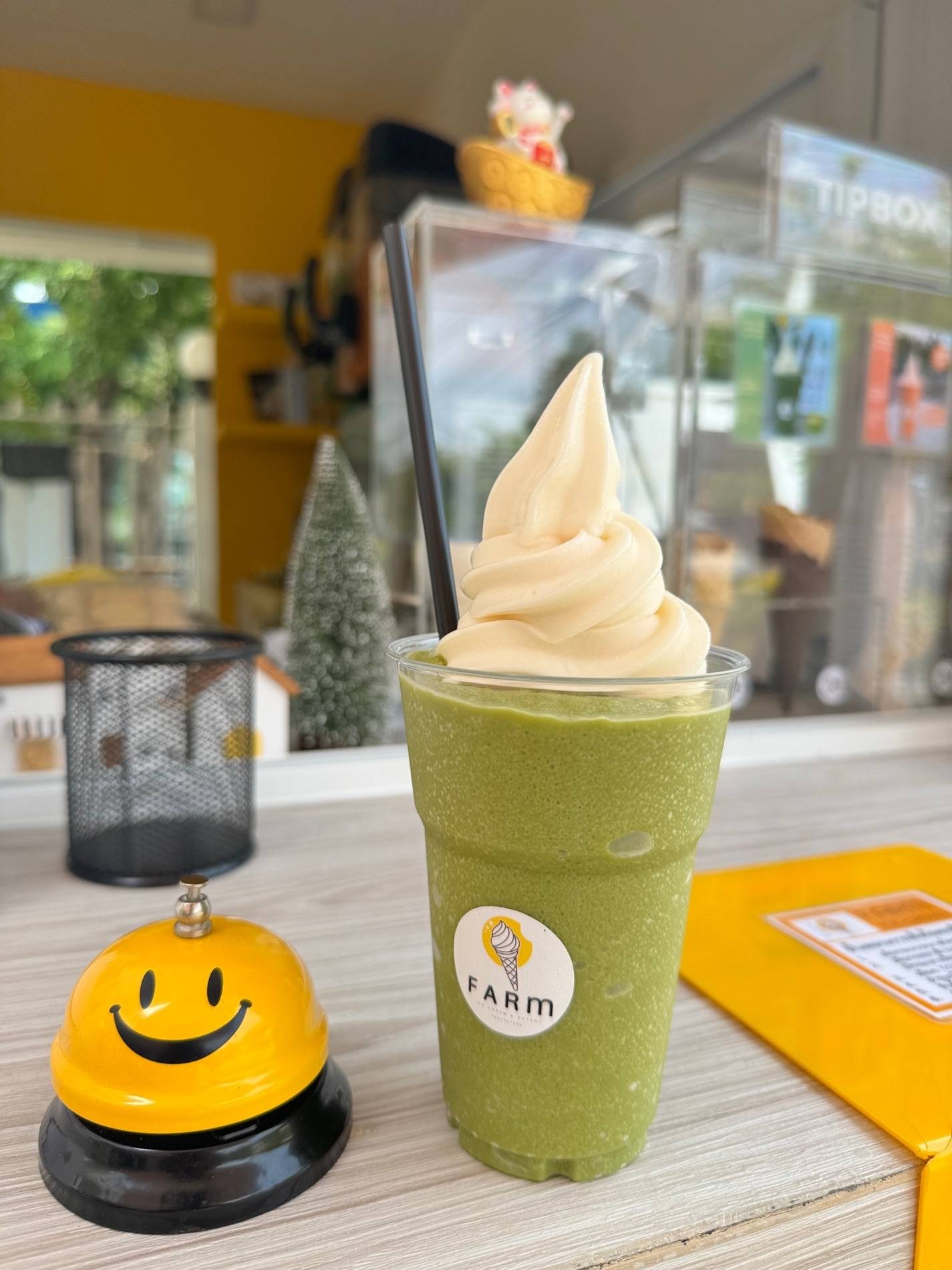 ร้าน FARm ice cream & eatery ฟาร์มไอศกรีม ราชมงคงกรุงเทพ เทคนิคกรุงเทพ ...