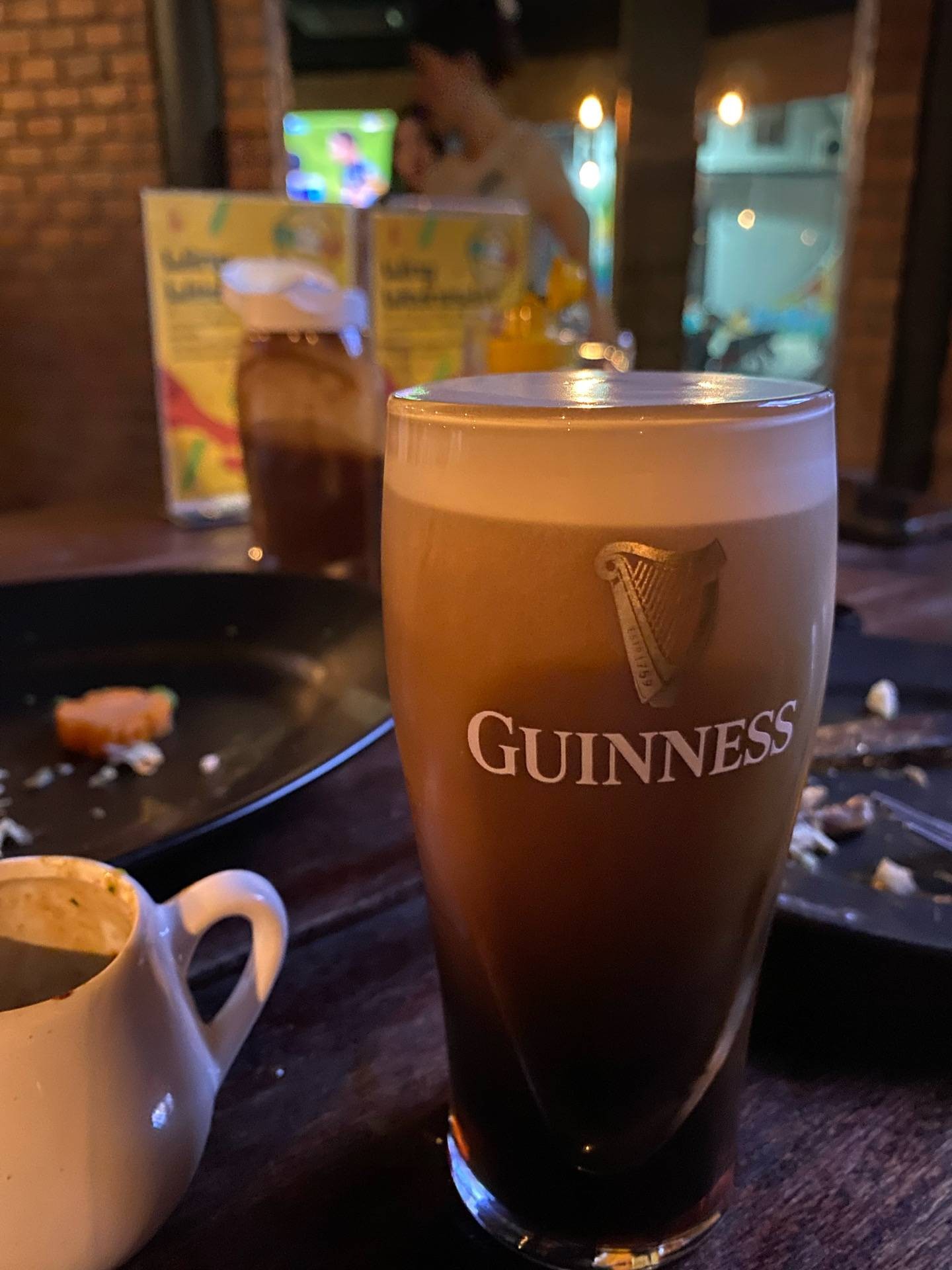 รีวิว The Irish Embassy Pub - Tast of Ireland in อ่าวนาง