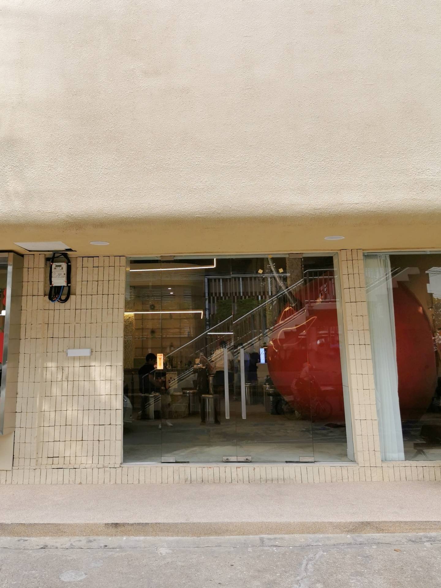 รีวิว Chamthing Cafe - บรม 12 - Cham Thing คาเฟ่เปิดใหม่มีลูกเชอร์รี่ ยักษ์ ตั้งโดดเด่น อีกทั้ง ...