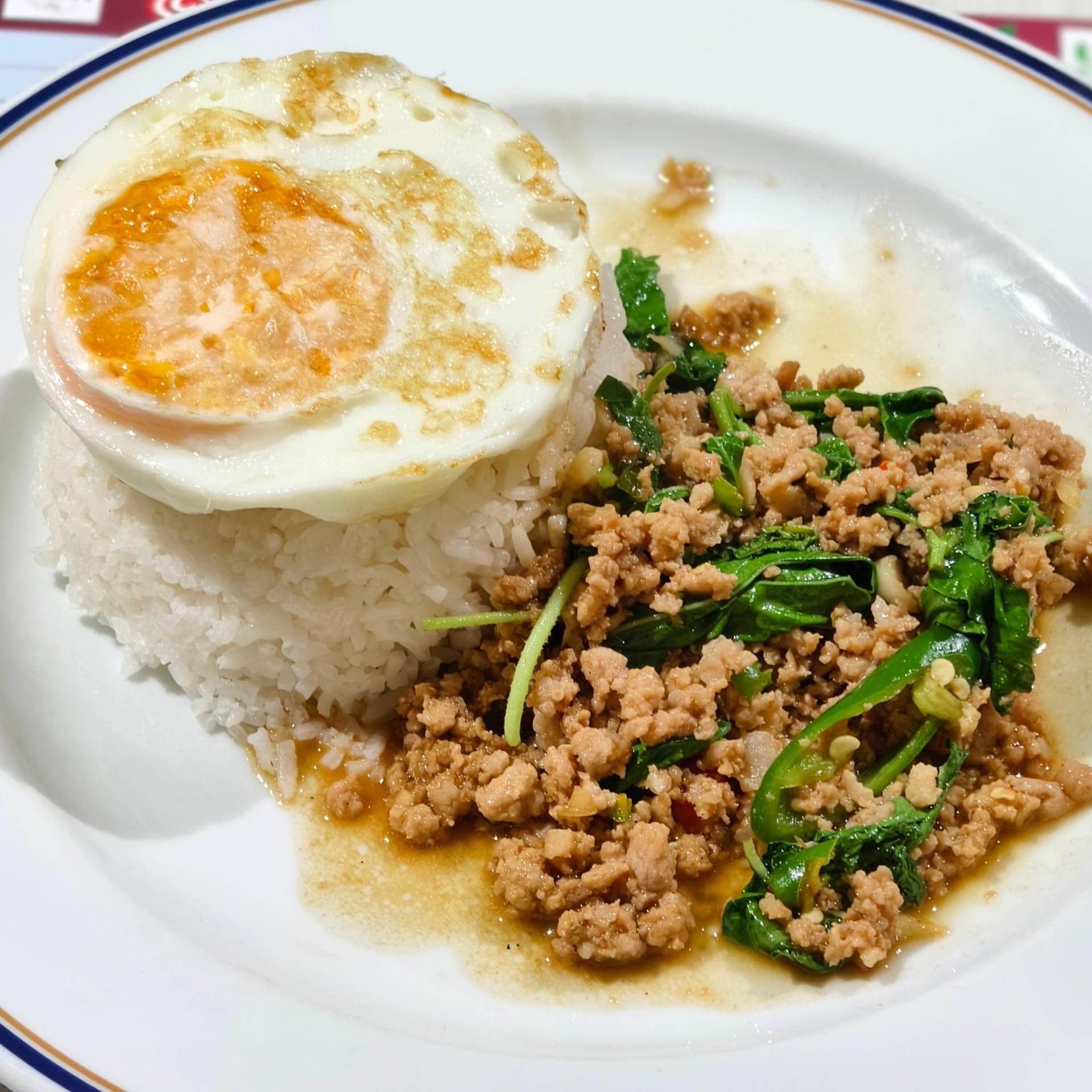 รีวิว ถูกและดี INT INTERSECT พระราม3 - ตามสั่ง 24 ชม.