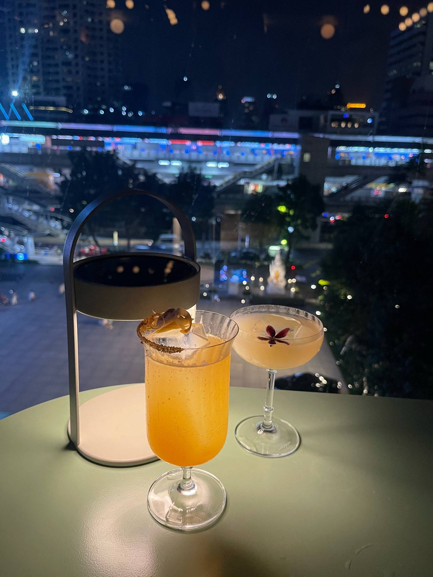 รีวิว The Parlor - เรียกว่า Hidden Gem ได้เต็มปาก