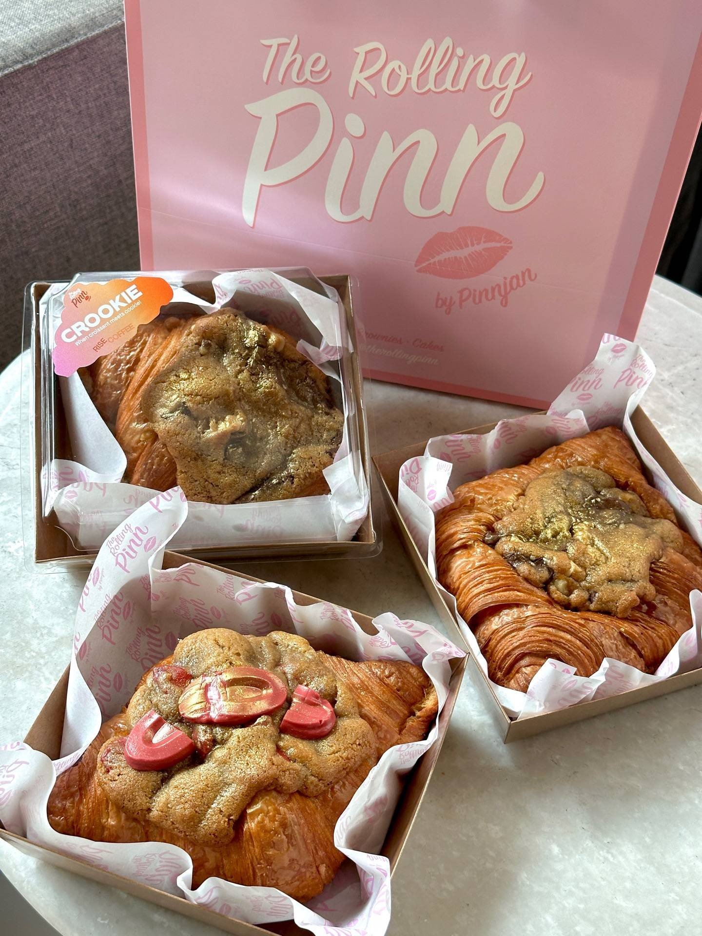 รีวิว The Rolling Pinn centralwOrld - ได้ลองแว้วววว 𝑪𝑹𝑶𝑶𝑲𝑰𝑬 🍪🥐