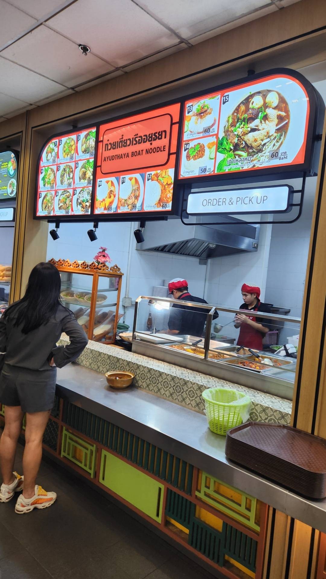 รีวิว ก๋วยเตี๋ยวเรืออยุธยา Magic Food Court สนามบินสุวรรณภูมิ ...