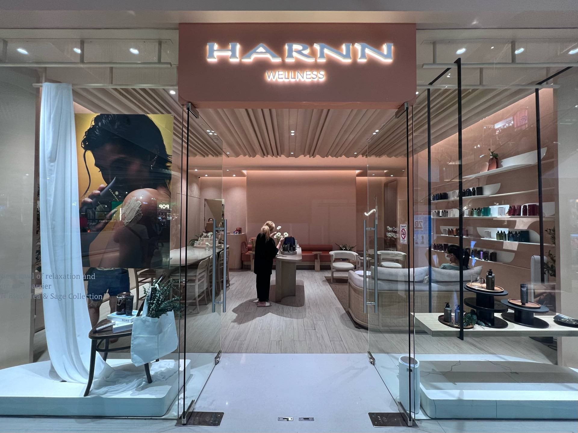 รีวิว Scape by Harnn Central World - ที่ให้ผ่อนคลายภายในห้างที่วุ่นวาย ...