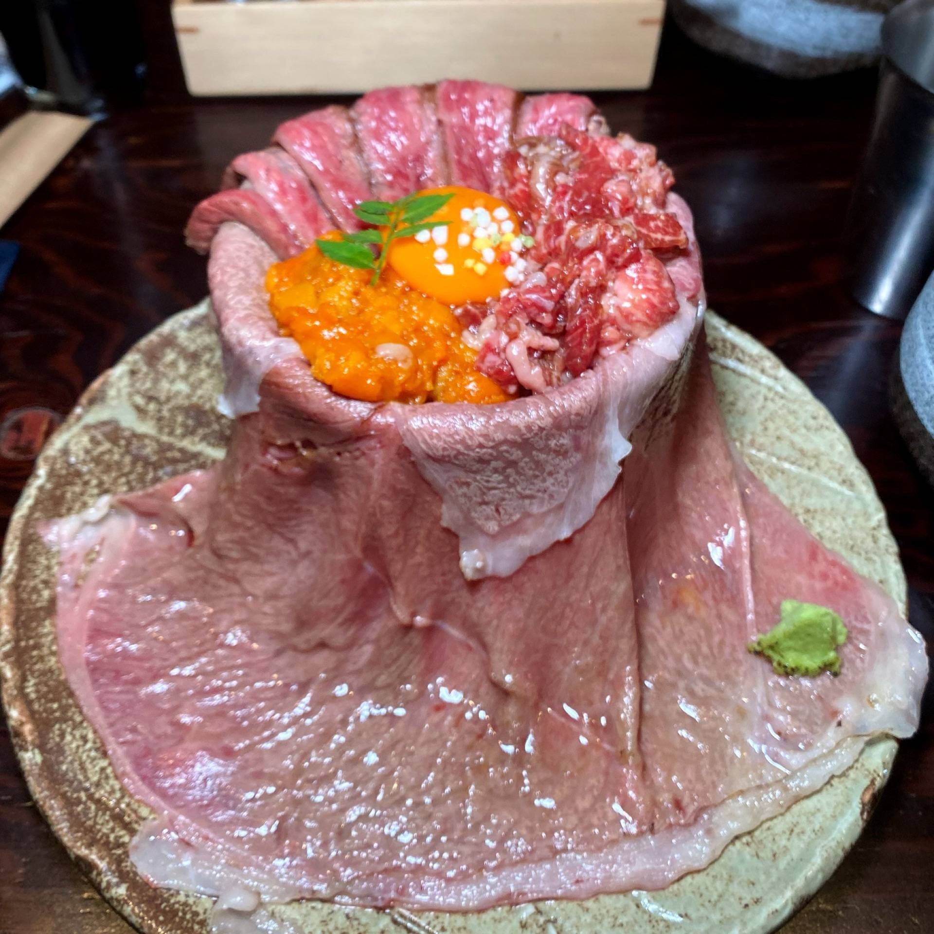 รีวิว Wagyu Volcano OAGARI เกียวโต - ข้าวหน้าวากิว ท็อปปิ้งสุดอลังการณ์