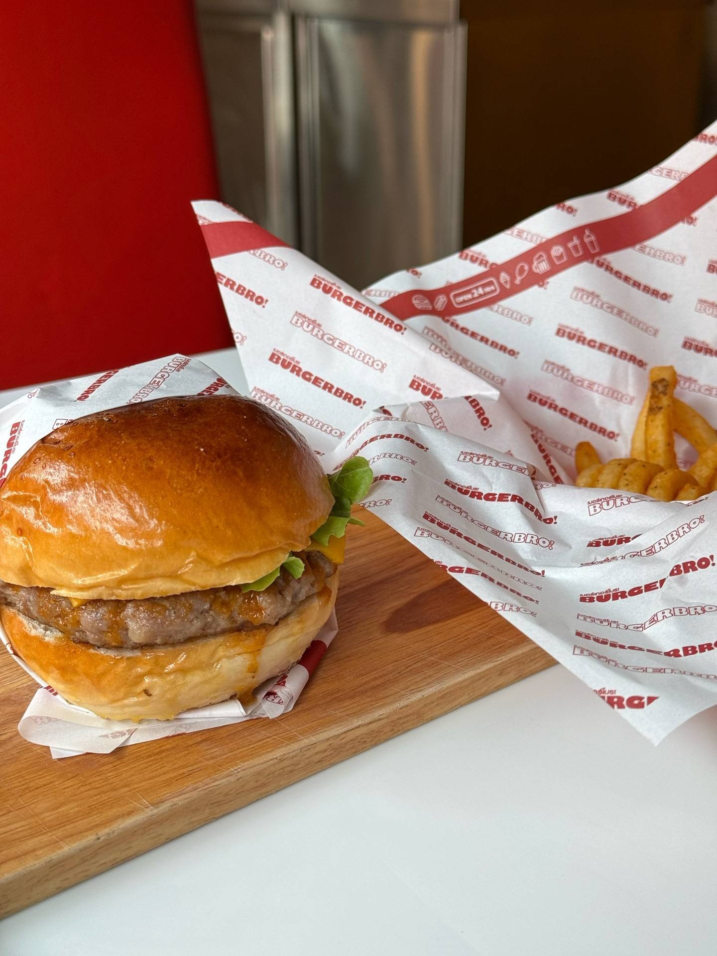 รูป BURGER BRO พระราม 9