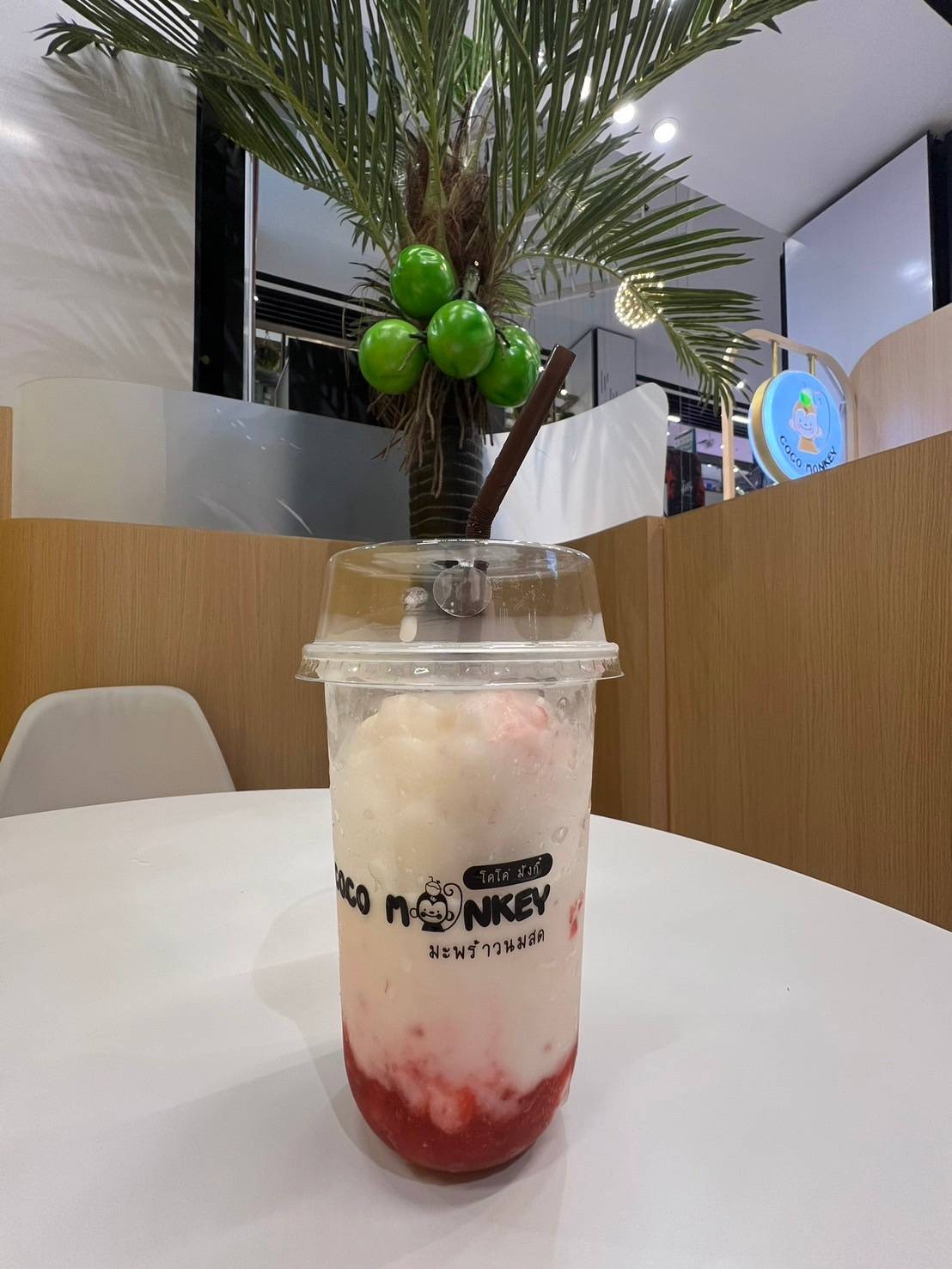 รีวิว Coco Monkey (โคโค่ มังกี้) Century Sukhumvit - น้ำมะพร้าวปั่นเพื่อสุขภาพ