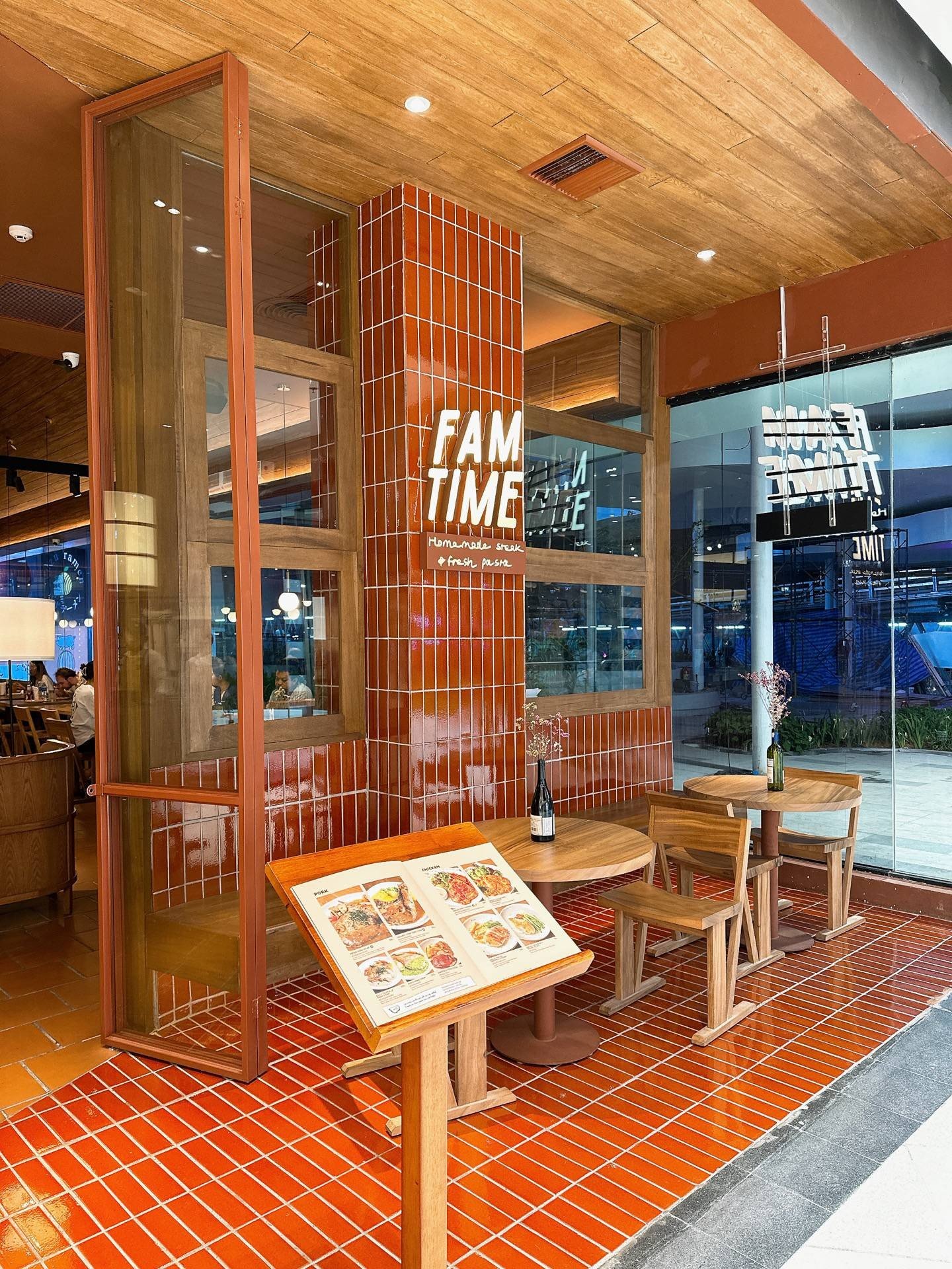 รูป Fam Time Steak And Pasta The Mall Lifestore Bangkapi