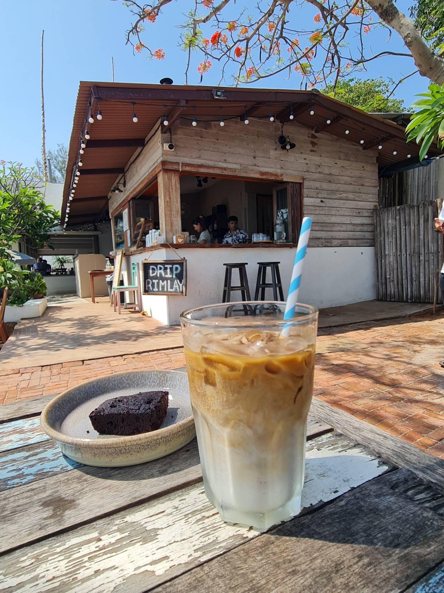 รีวิว DRIP RIM LAY - ราคาแรงเกิน รสชาติงั้นๆมาก ขายวิว