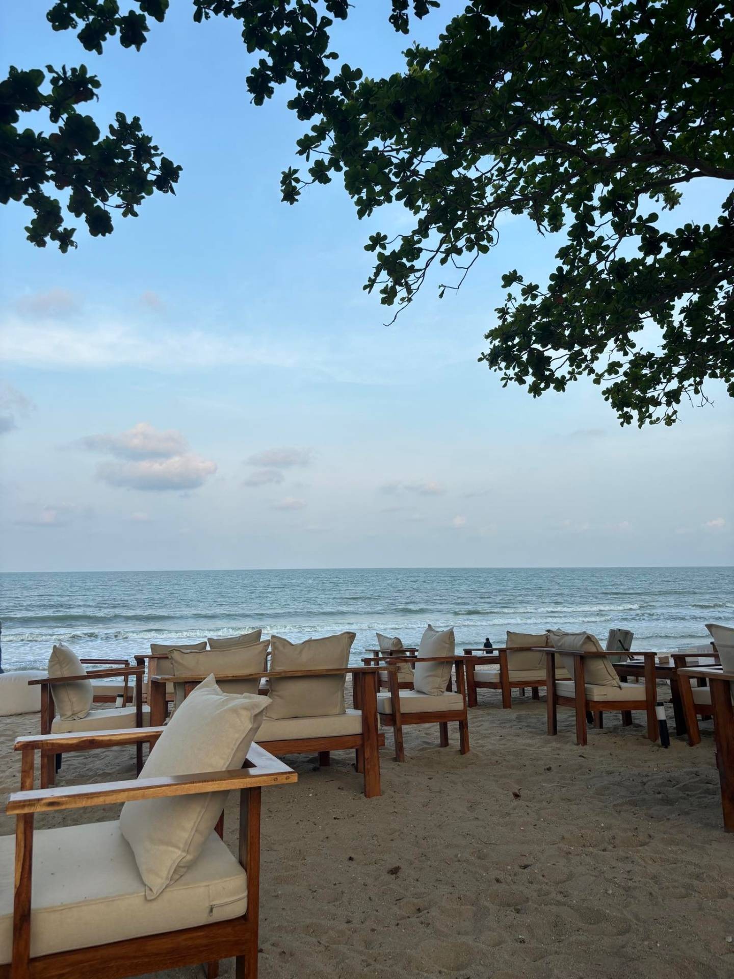 รีวิว The Beach Sichon - ร้านเปิดใหม่ สวย อาหารอร่อย ติดทะเลแบบตะโกน