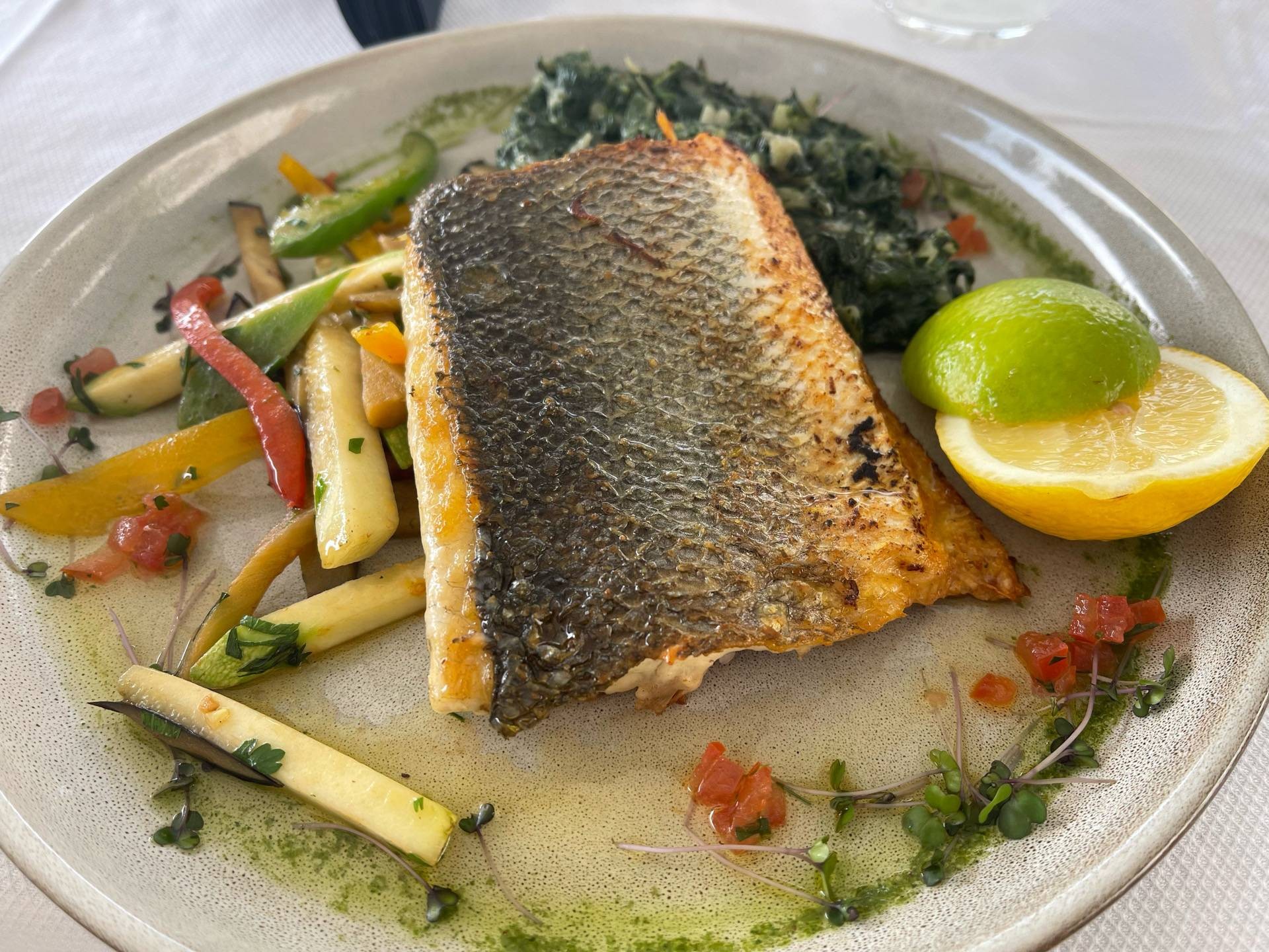 รีวิว Fish Restaurant Djardin - Seafood fine dining ริมอ่าวที่เมือง ...