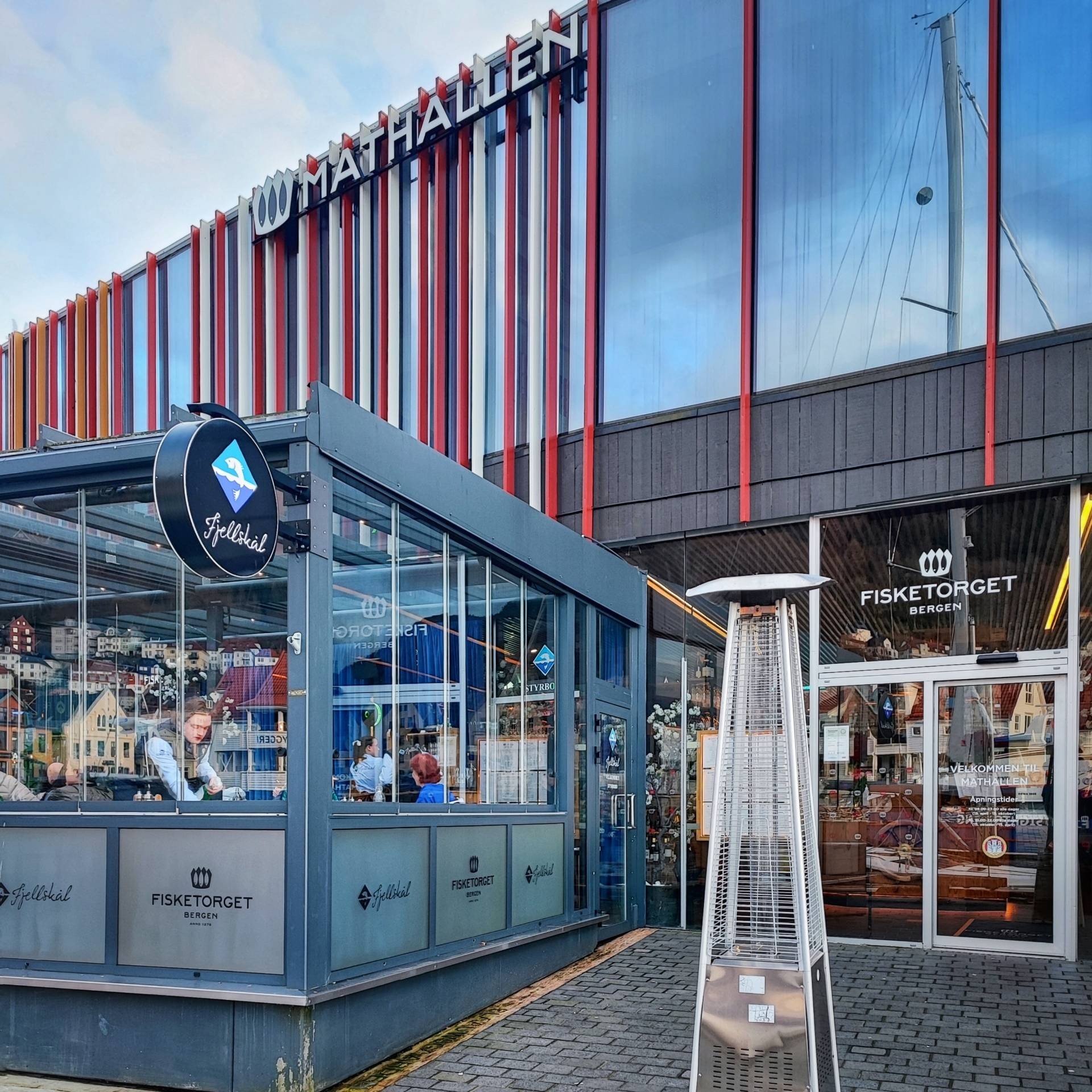 รีวิว Fjellskal Fisktorget - ร้านอาหาร ทะเล สดๆวิวดีในเมือง Bergen