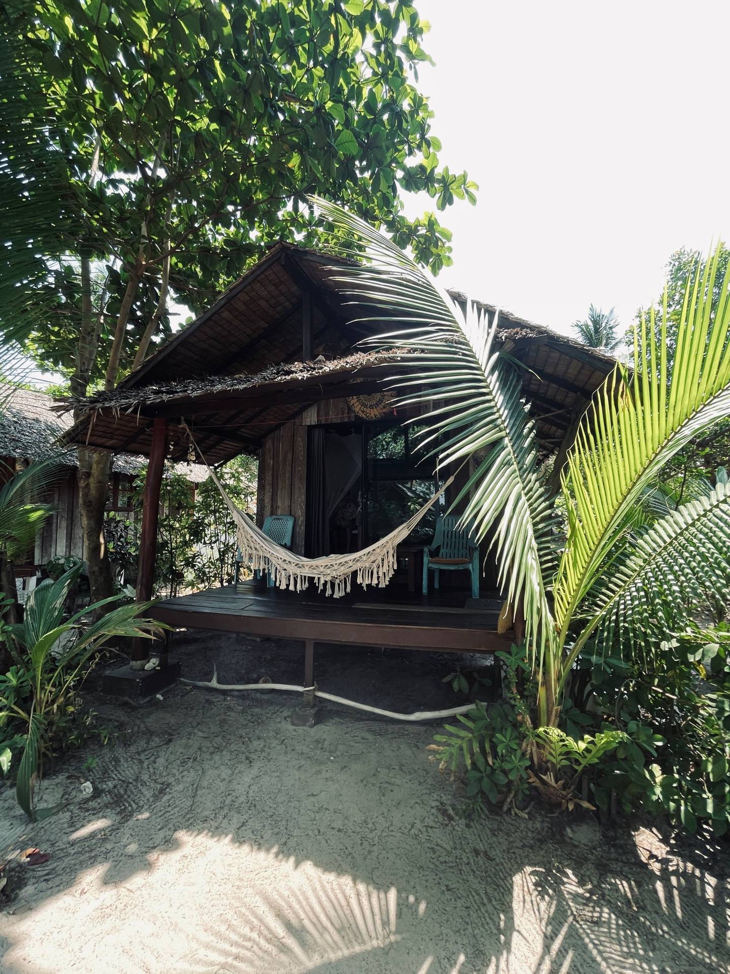 รีวิว Sabai Sabai Beach Bangalow - ที่พักติดหาดใกล้ blue sky
