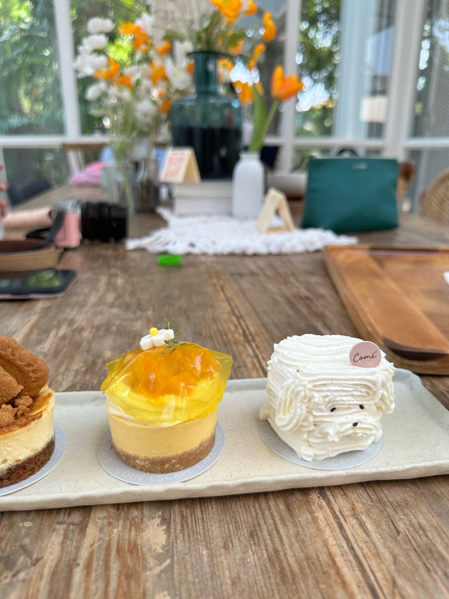 รูป Come Escape Cafe Come escape cafe