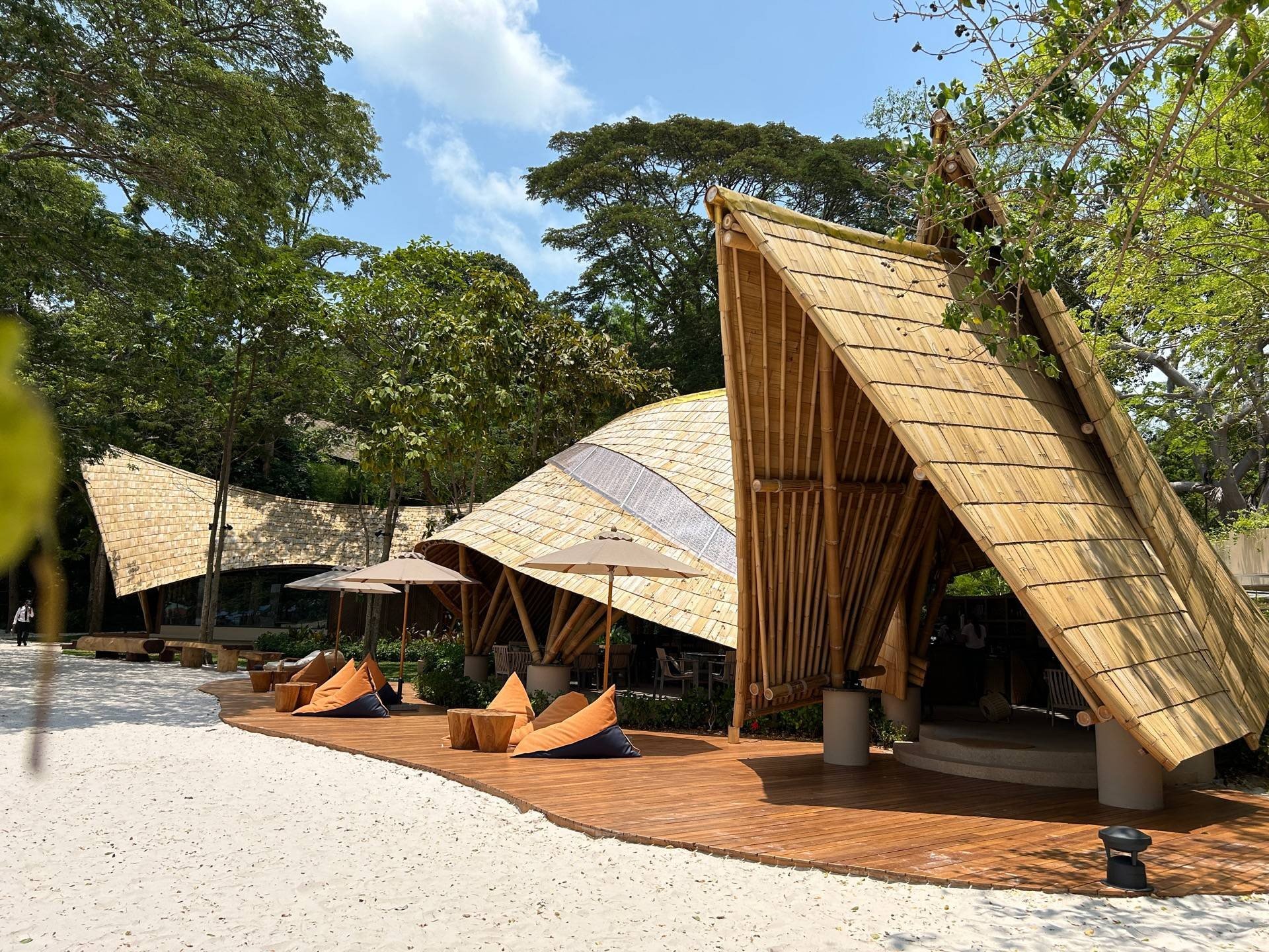 รีวิว Bambu beach club - Bambu beach club