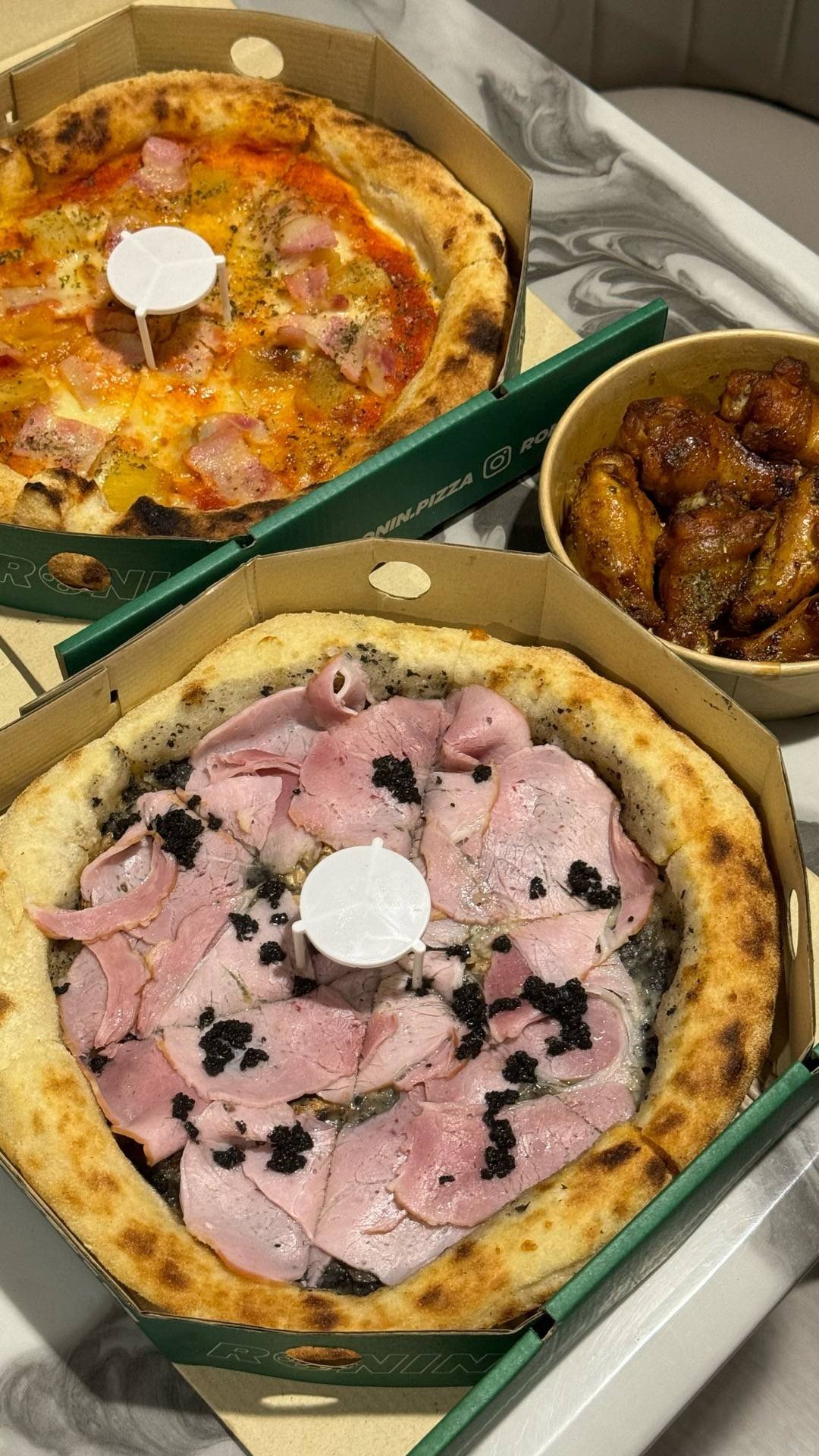 รีวิว Ronin pizza ลาดพร้าว 18 - พิซซ่าแป้งหมักเจ้าดังย่านลาดพร้าว