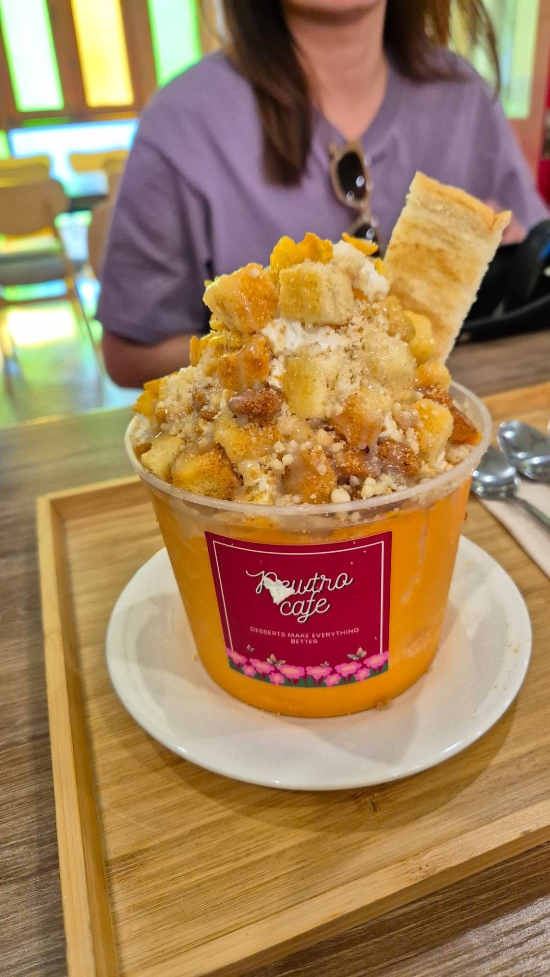 รูป Newtro Cafe บรรทัดทอง