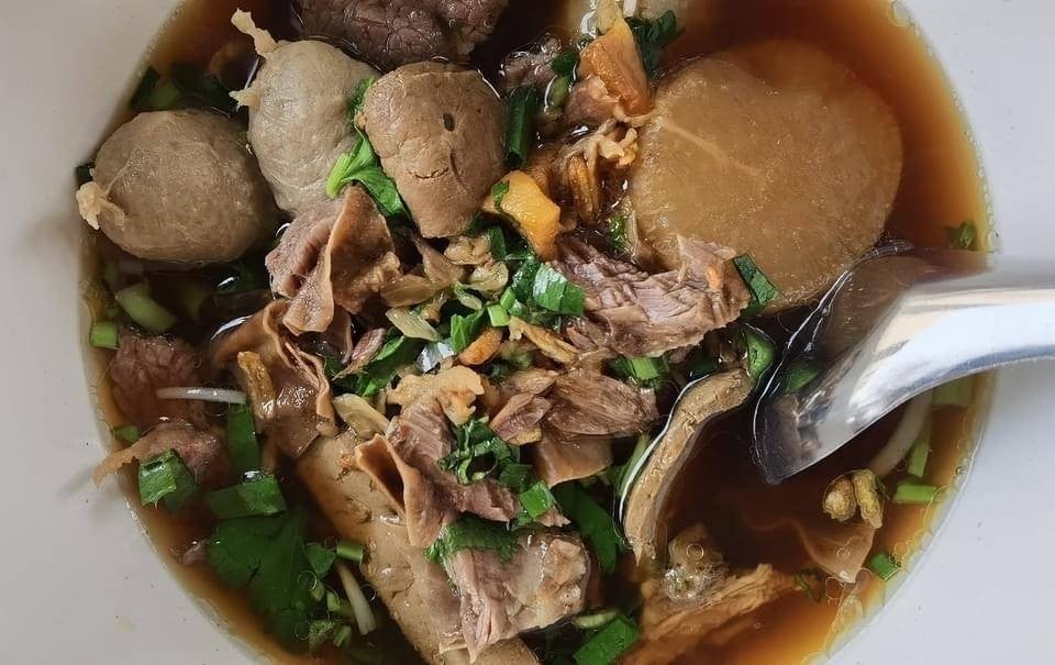 ร้าน กระเพรา&ก๋วยเตี๋ยวชื่นชีวา | รีวิวร้านอาหาร