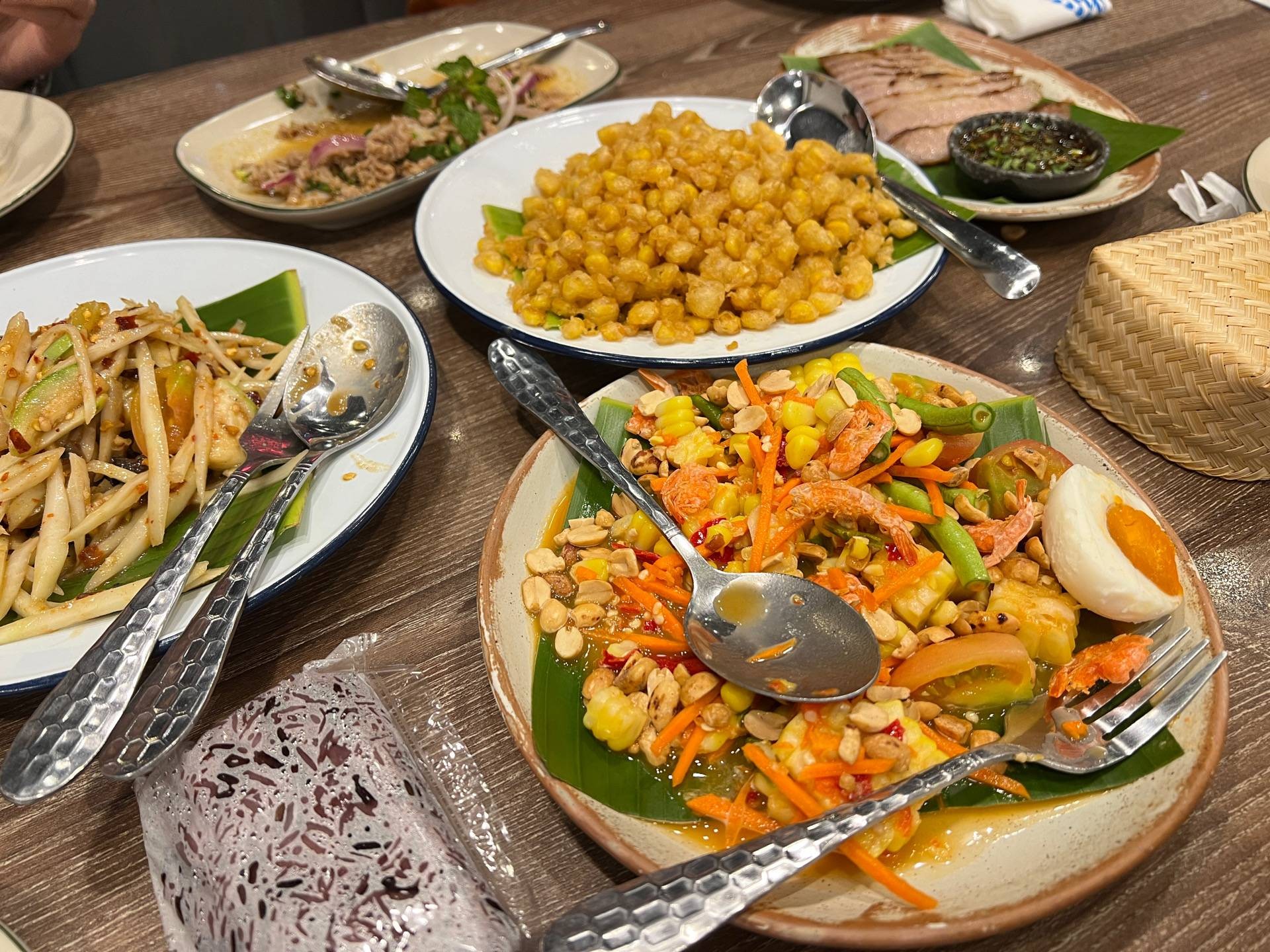 รูป Zaab Eli (แซ่บอีลี่) เซ็นทรัล พระราม 3