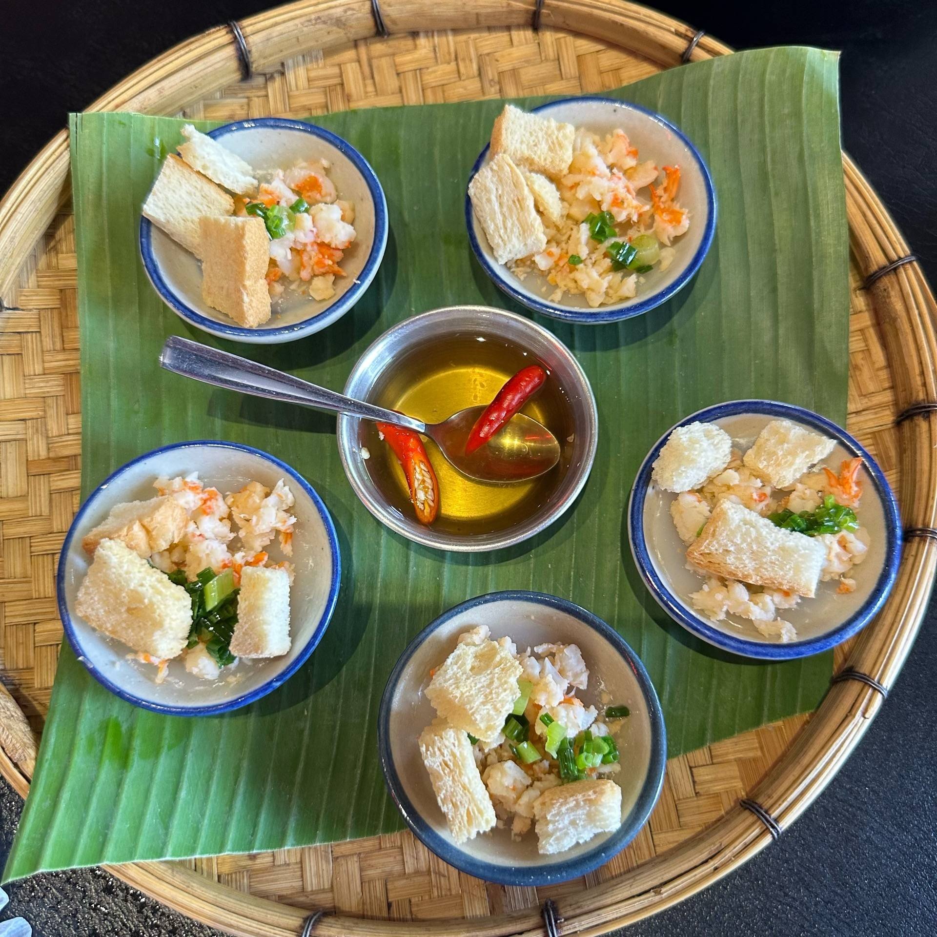 ขนมถ้วยนึ่ง(บั่นแบ๊ว) • ชุดนี้ 200 บาท ร้าน Yuenan นางเลิ้ง