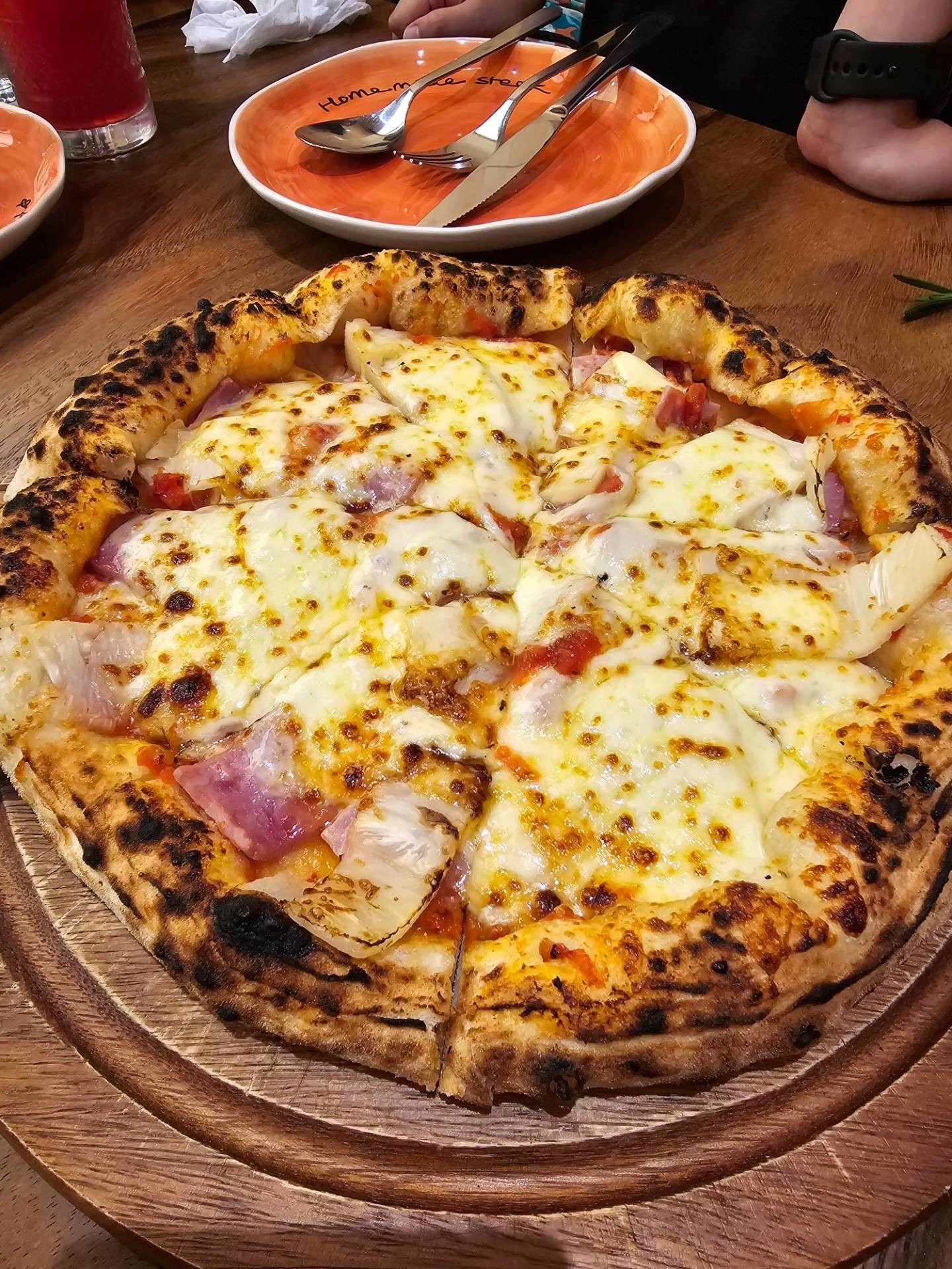 รีวิว Fam Time Mega Bangna - 3.5 ⭐️ พิซซ่าโอเค อย่างอื่นยังไม่ดีเท่าไร